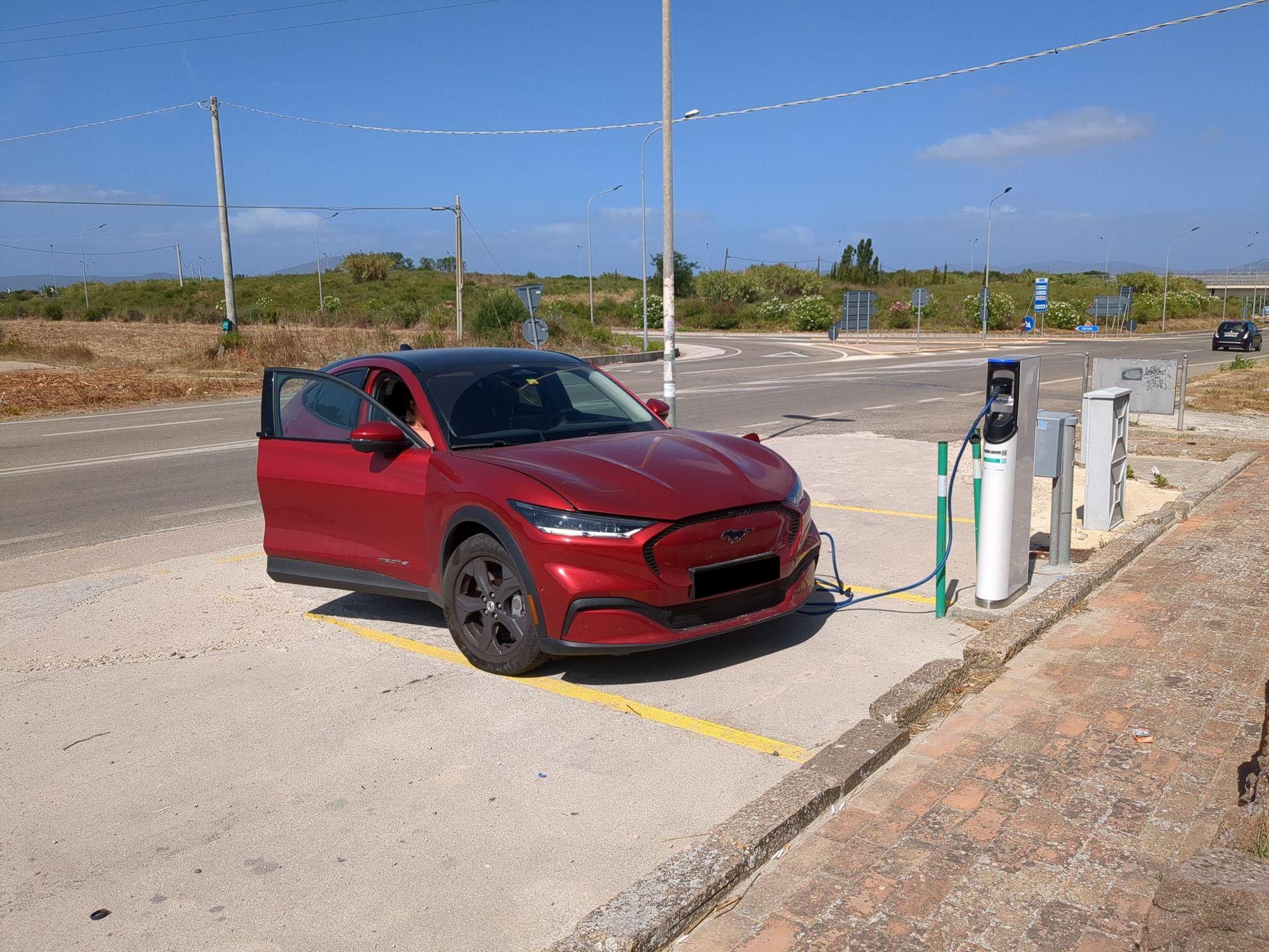 BeCharge | Via Pischina de Sa Uda, 9/A, 07040 Olmedo SS, Italy | EV Station