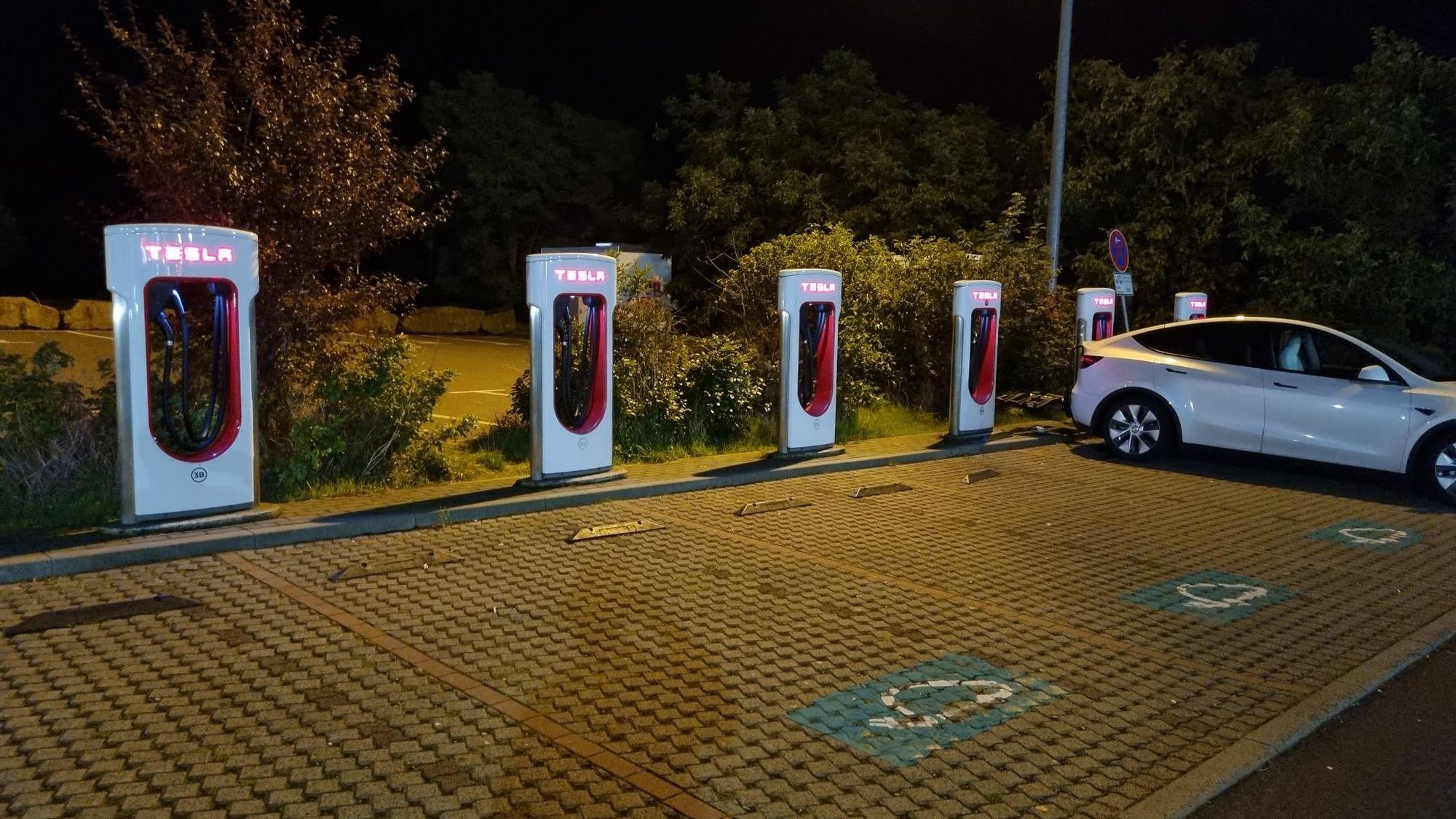 MAXI Autohof Wertheim | Wertheim, BW | EV Station