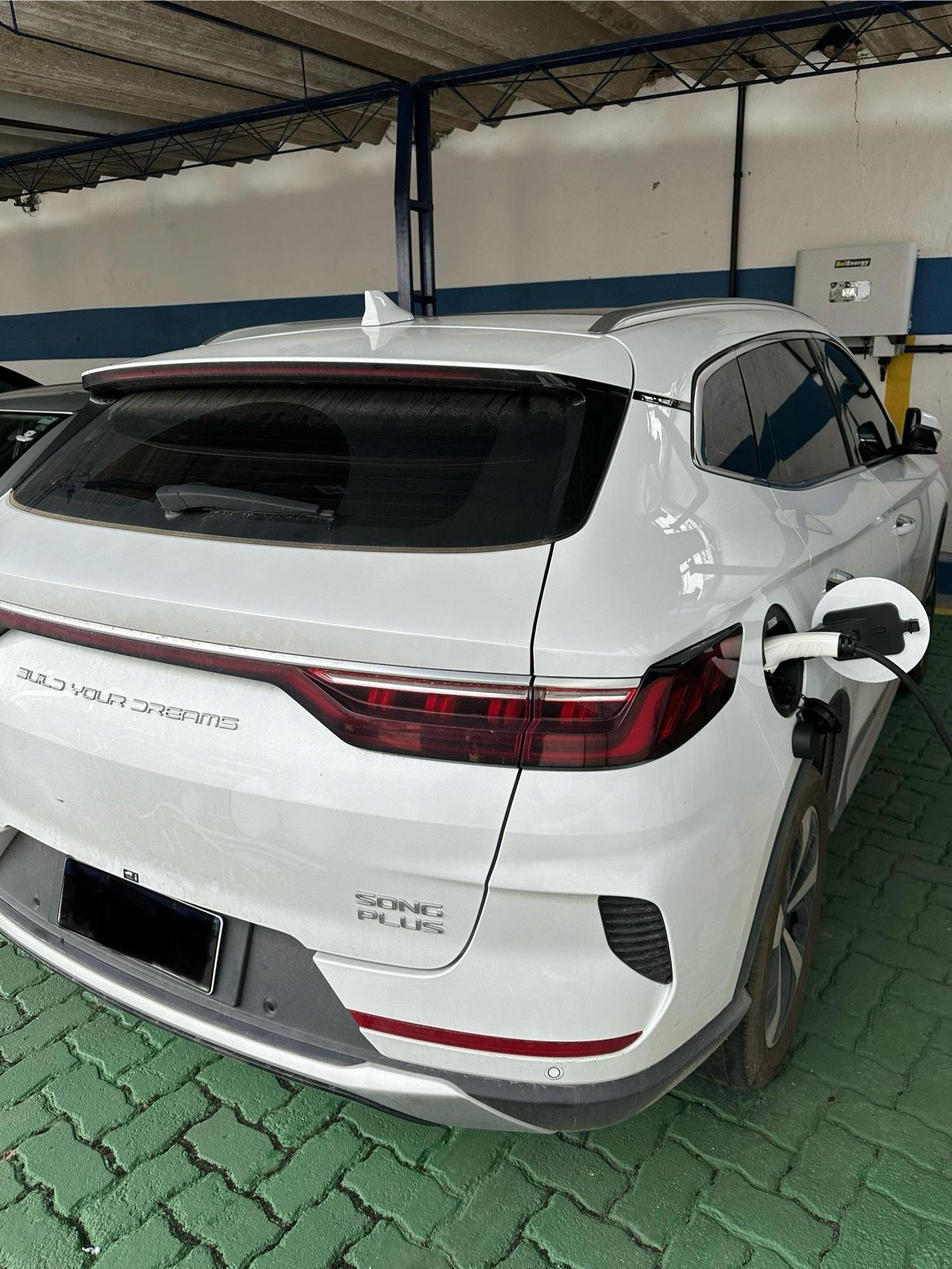 Estacionamento Tropical | Rua Cincinato pinto 345 | EV Station