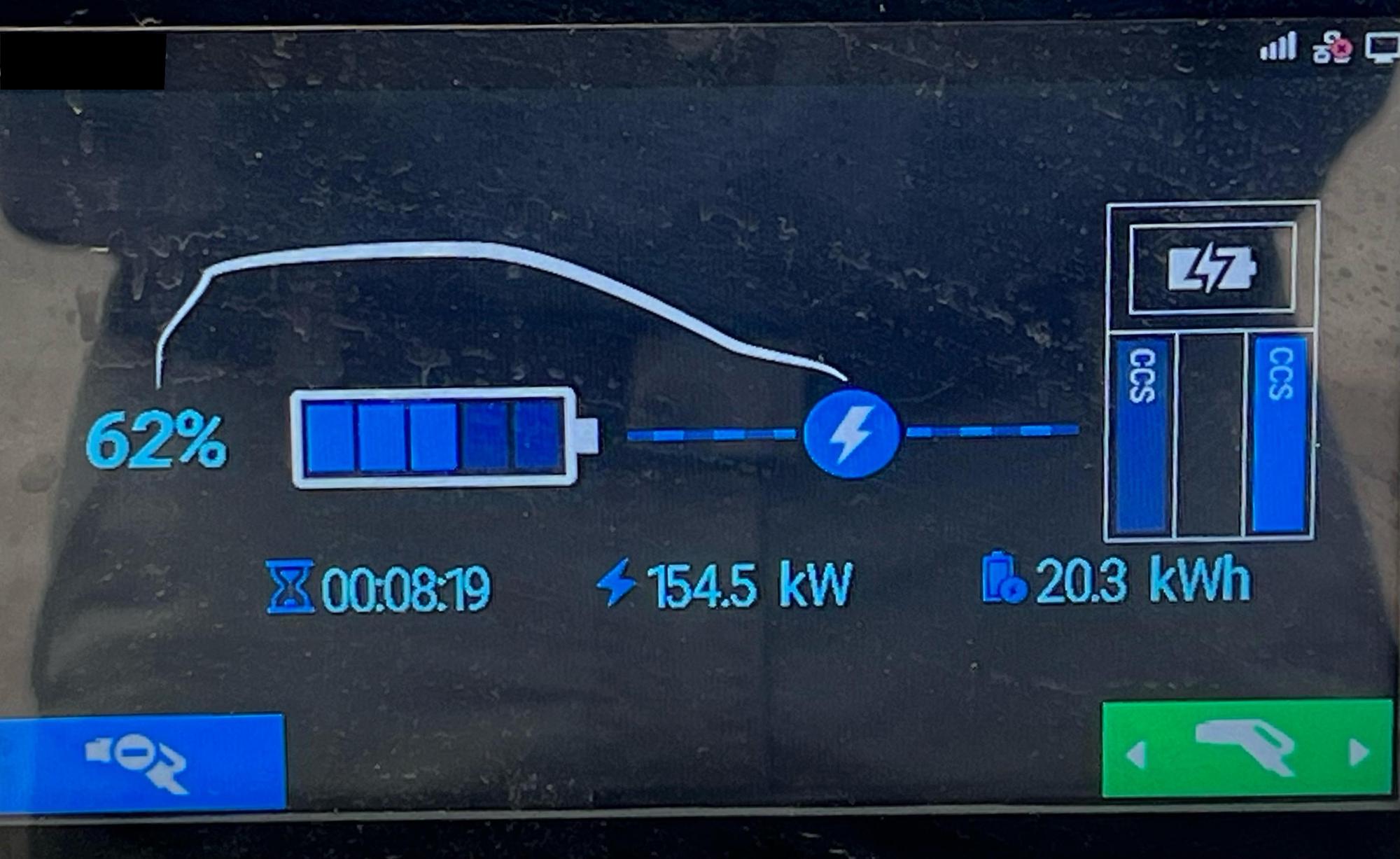 Roan & Black Art Gallery (2) | Saugatuck, MI | EV Station