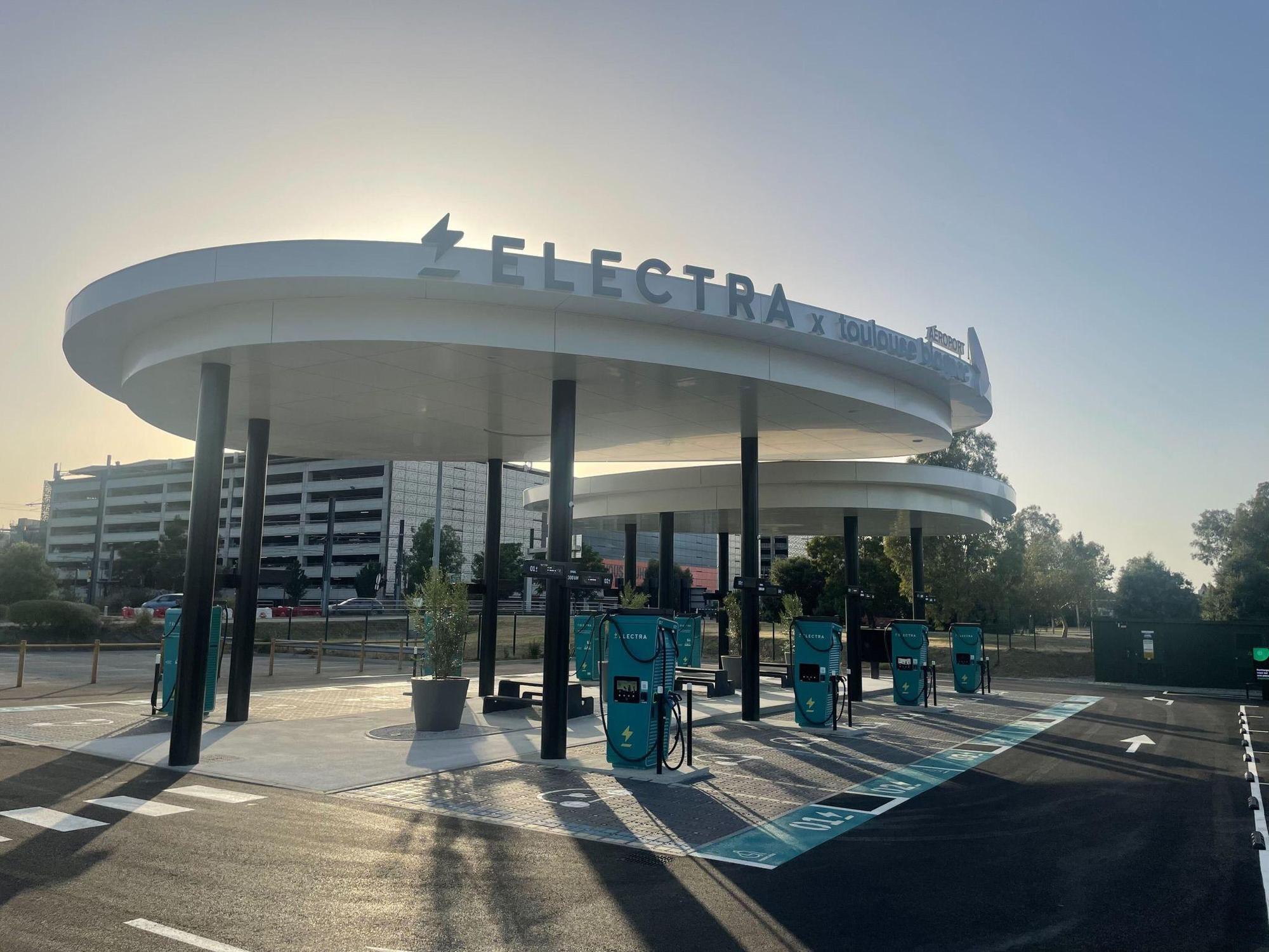 Aéroport Toulouse - Parking P4 | Blagnac, Occitanie | EV Station