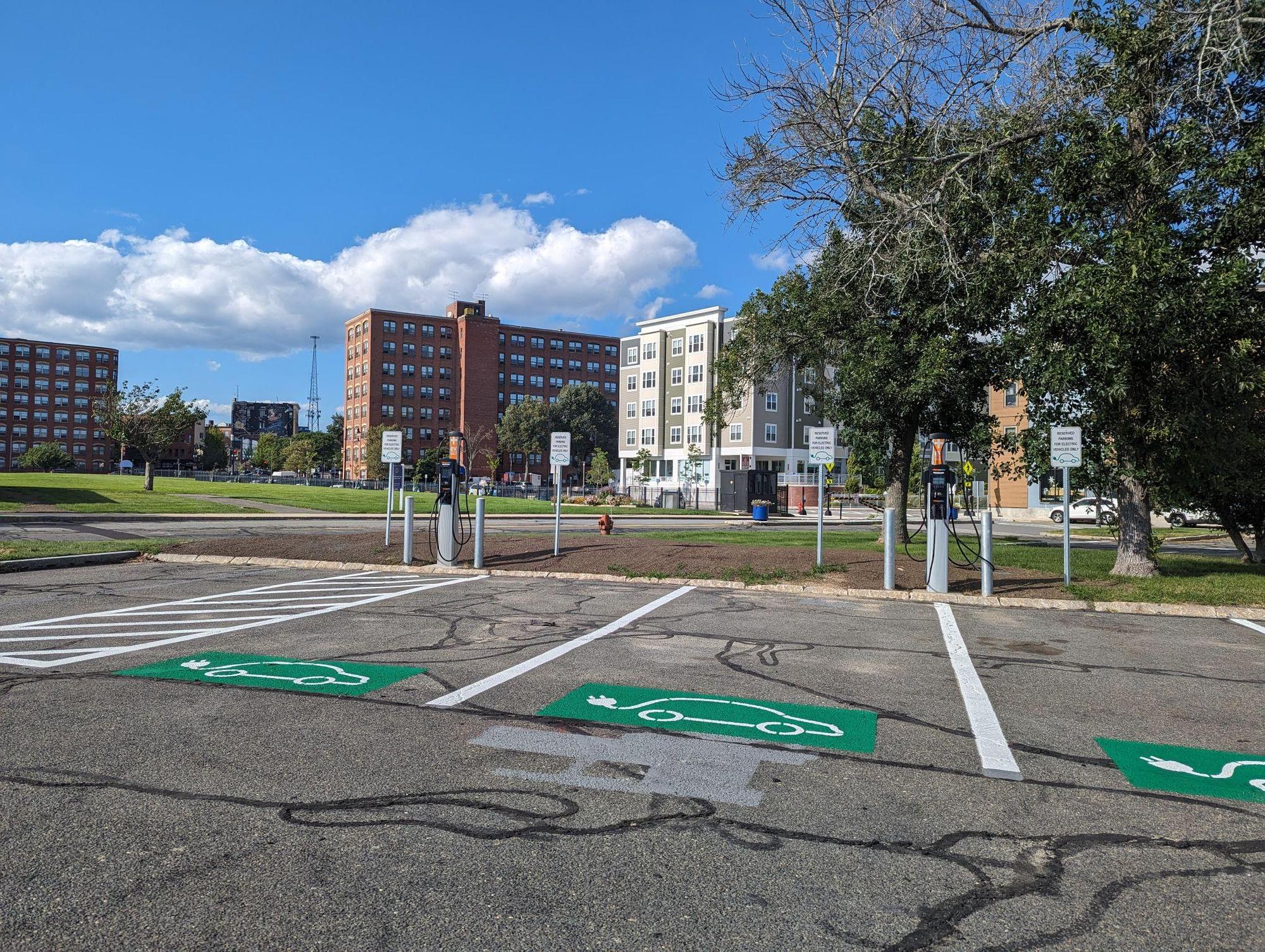 North Shore Community College | Lynn, MA | EV Station