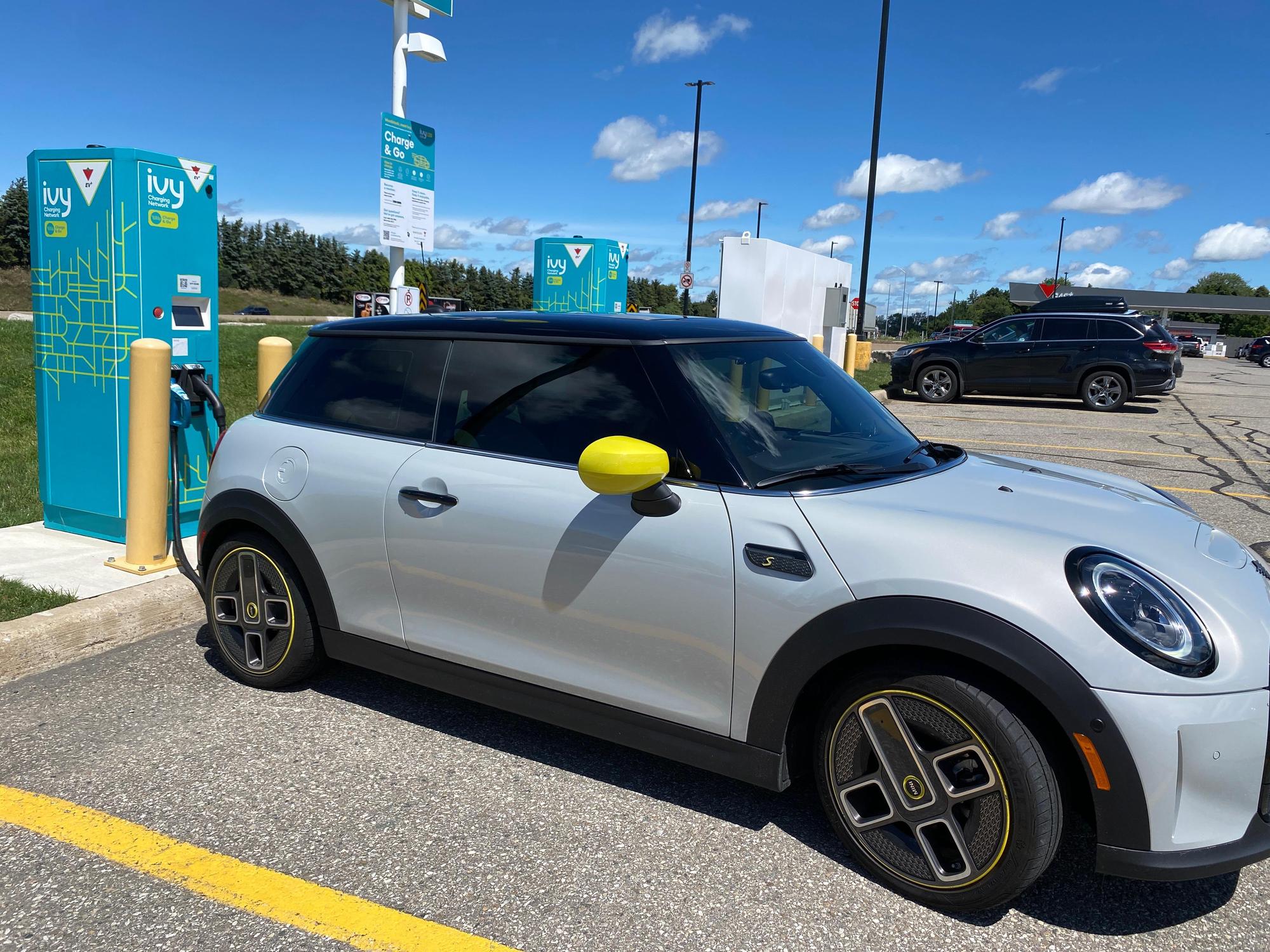 ONroute Woodstock 401 Eastbound | Woodstock, ON | EV Station