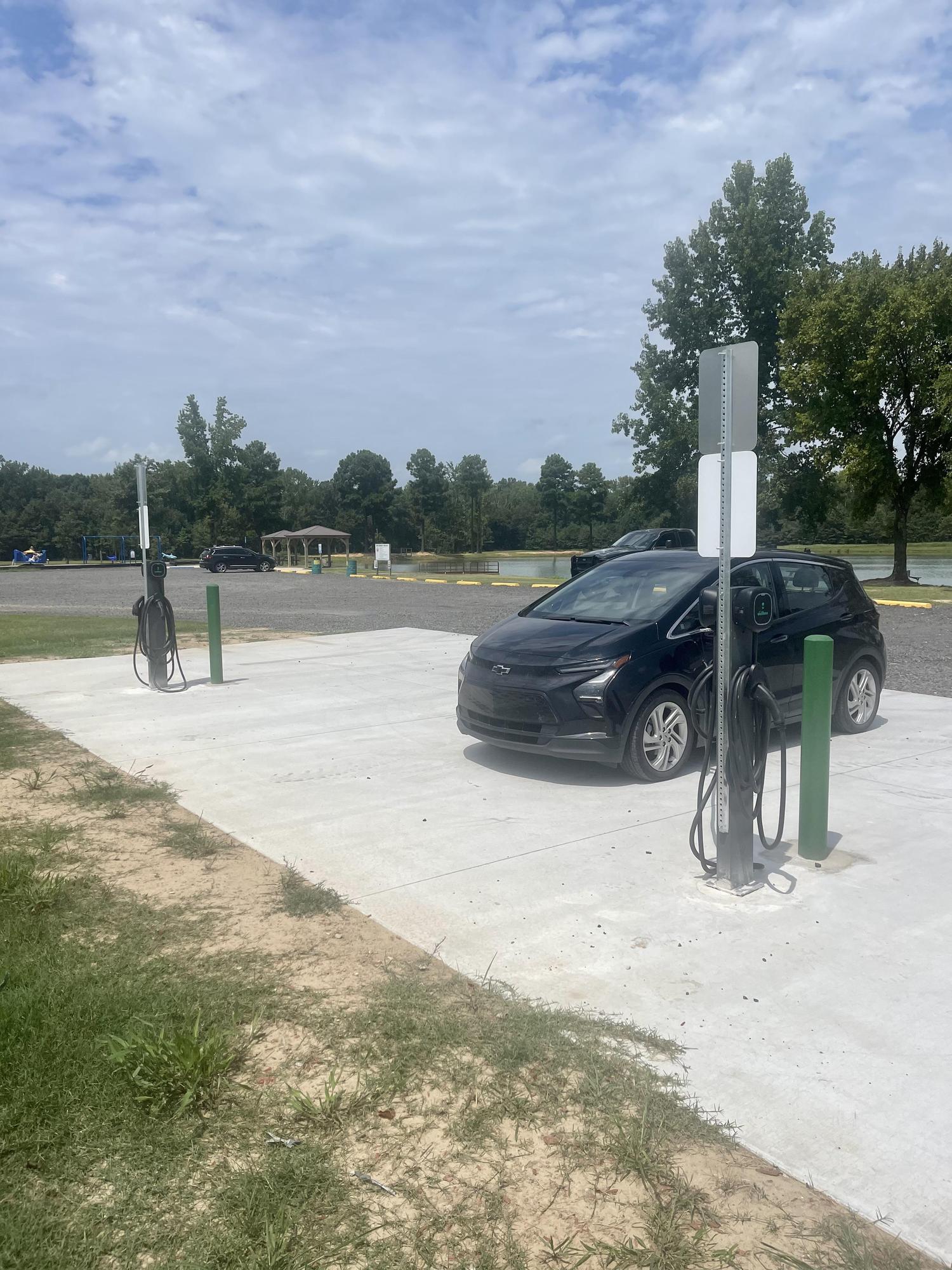 Beebe Community Pond | Beebe, AR | EV Station