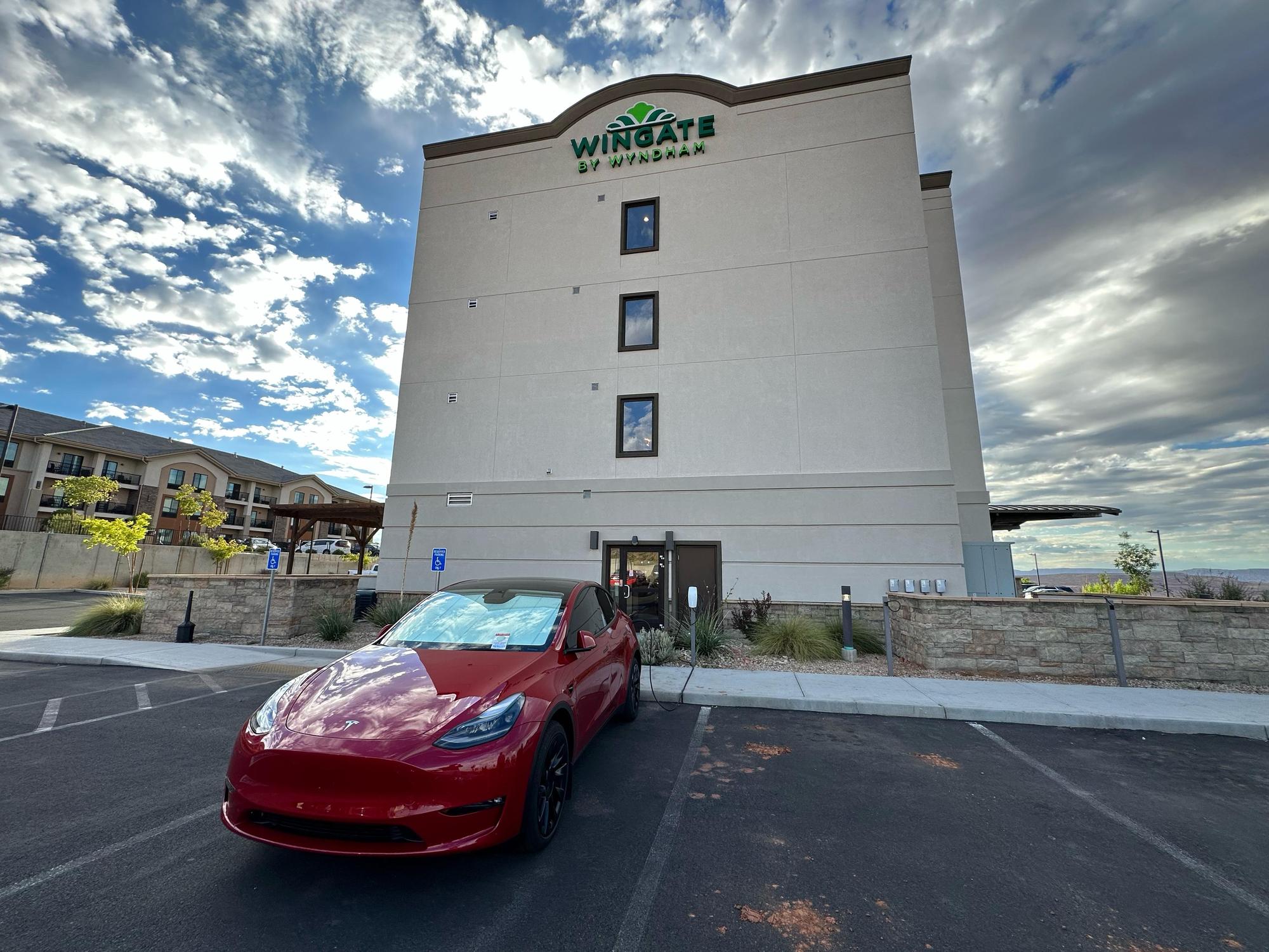 Wingate by Wyndham Page Lake Powell | Page, AZ | EV Station