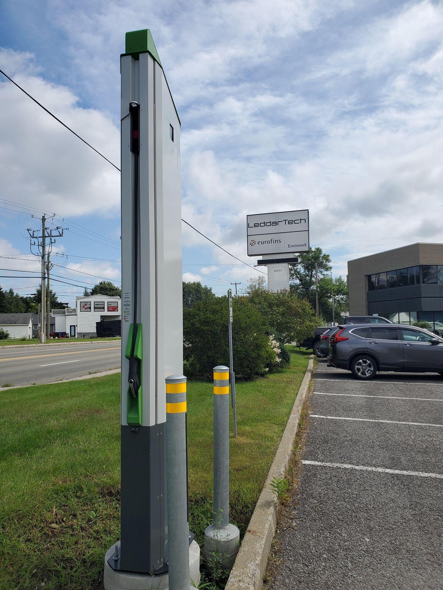 Leddar/Eurofins | Québec, QC | EV Station