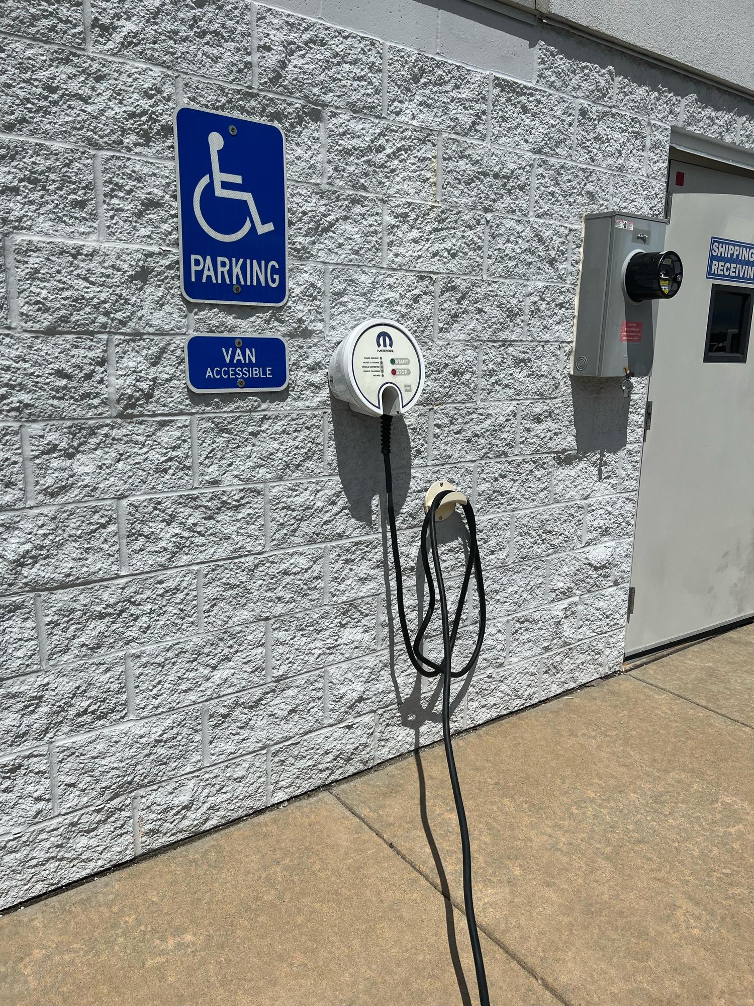 Behlmann Chrysler Dodge Jeep Ram | Troy, MO | EV Station