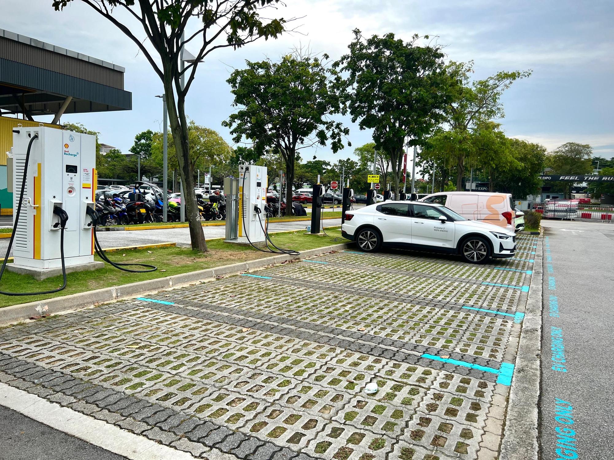 Expo Carpark A | 8XP5+6X Singapore | EV Station