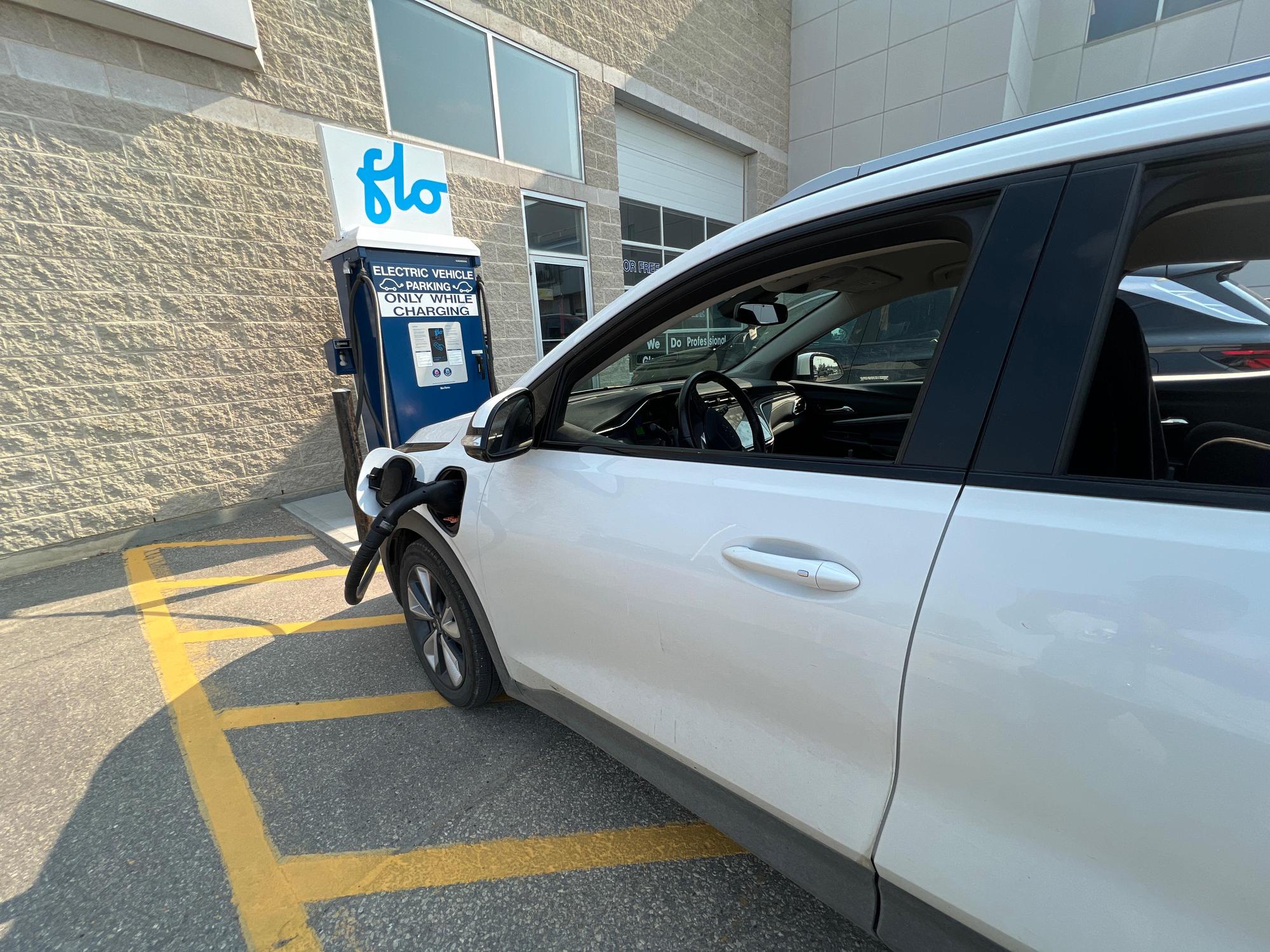 Craig Dunn Chevrolet Buick GMC | Portage la Prairie, MB | EV Station