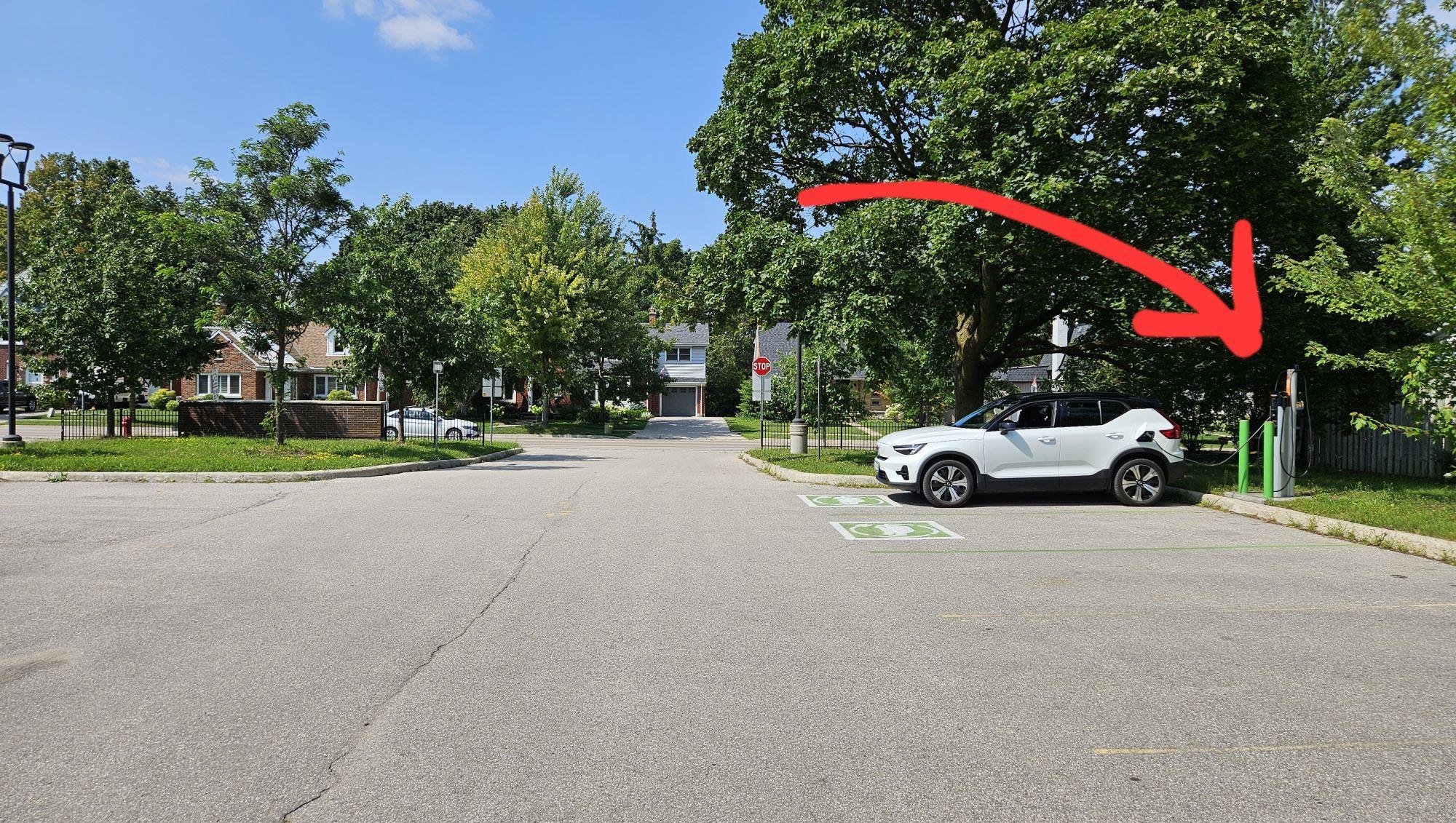 Westmount Public School | Kitchener, ON | EV Station