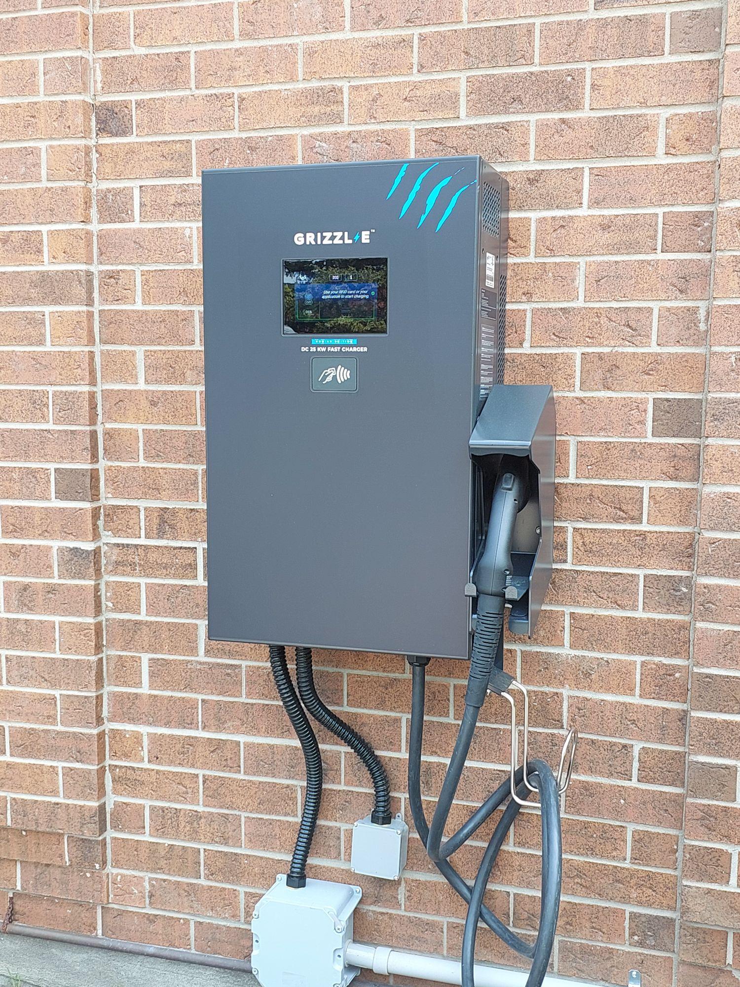 United Chargers (2) | Richmond Hill, ON | EV Station