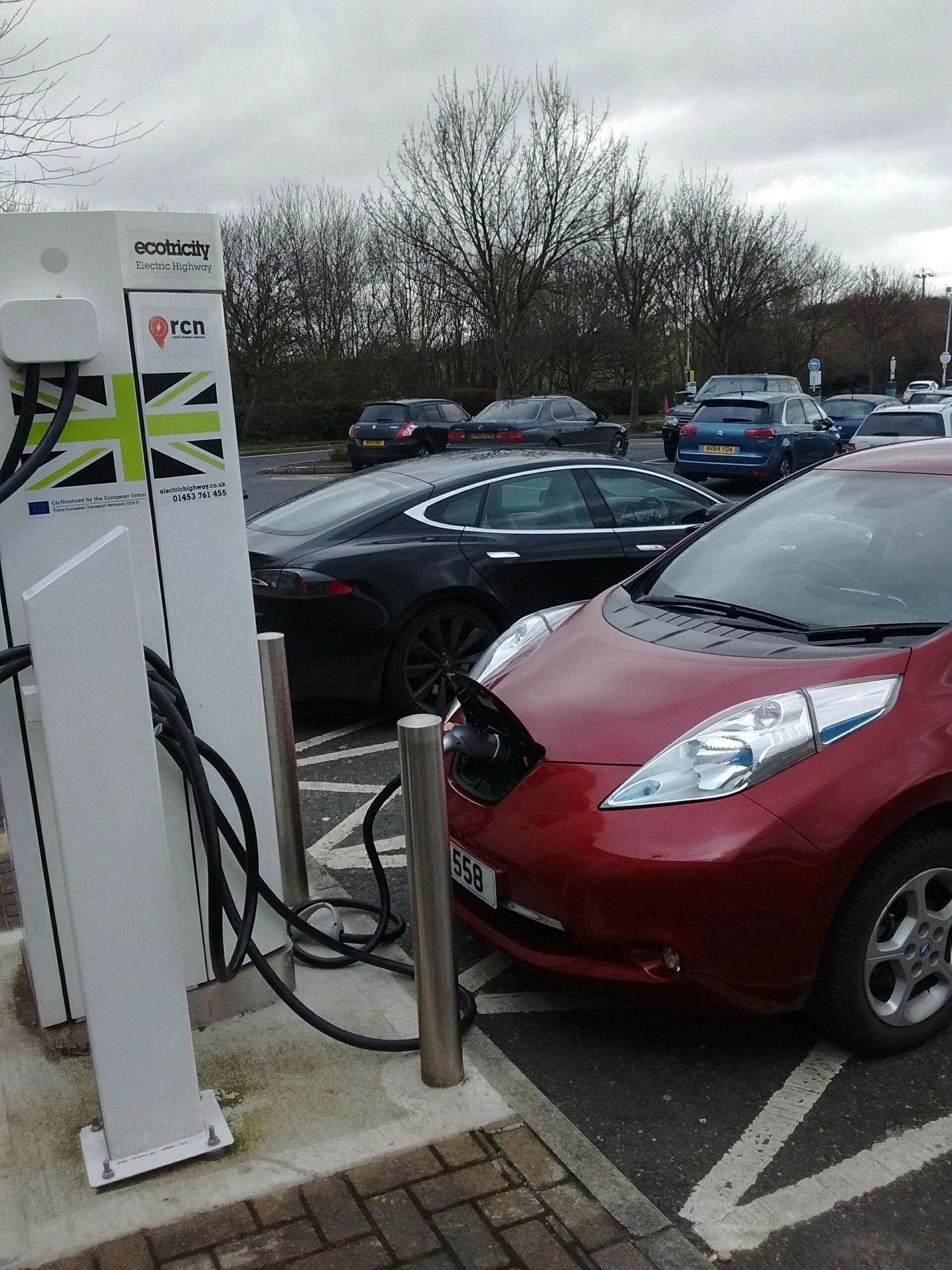 Moto Ferrybridge (1) | Moto Services, M62 Motorway Jct 33 / A1(M ...