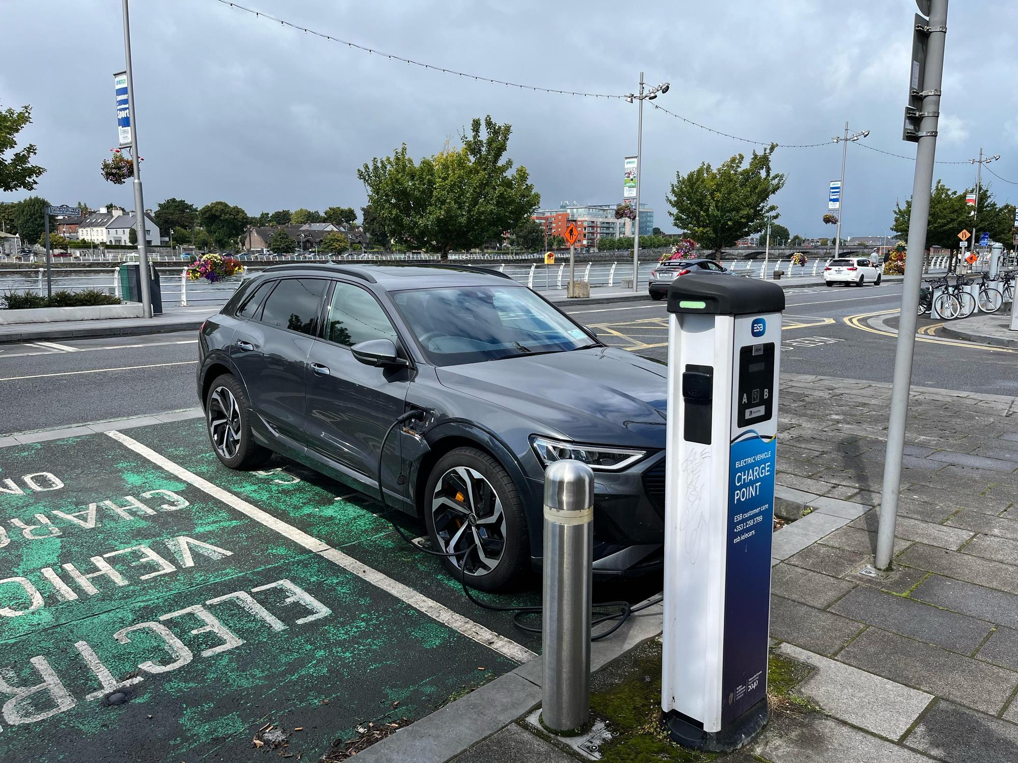 Bishop's Quay Street Parking - ESB | Limerick, LK | EV Station