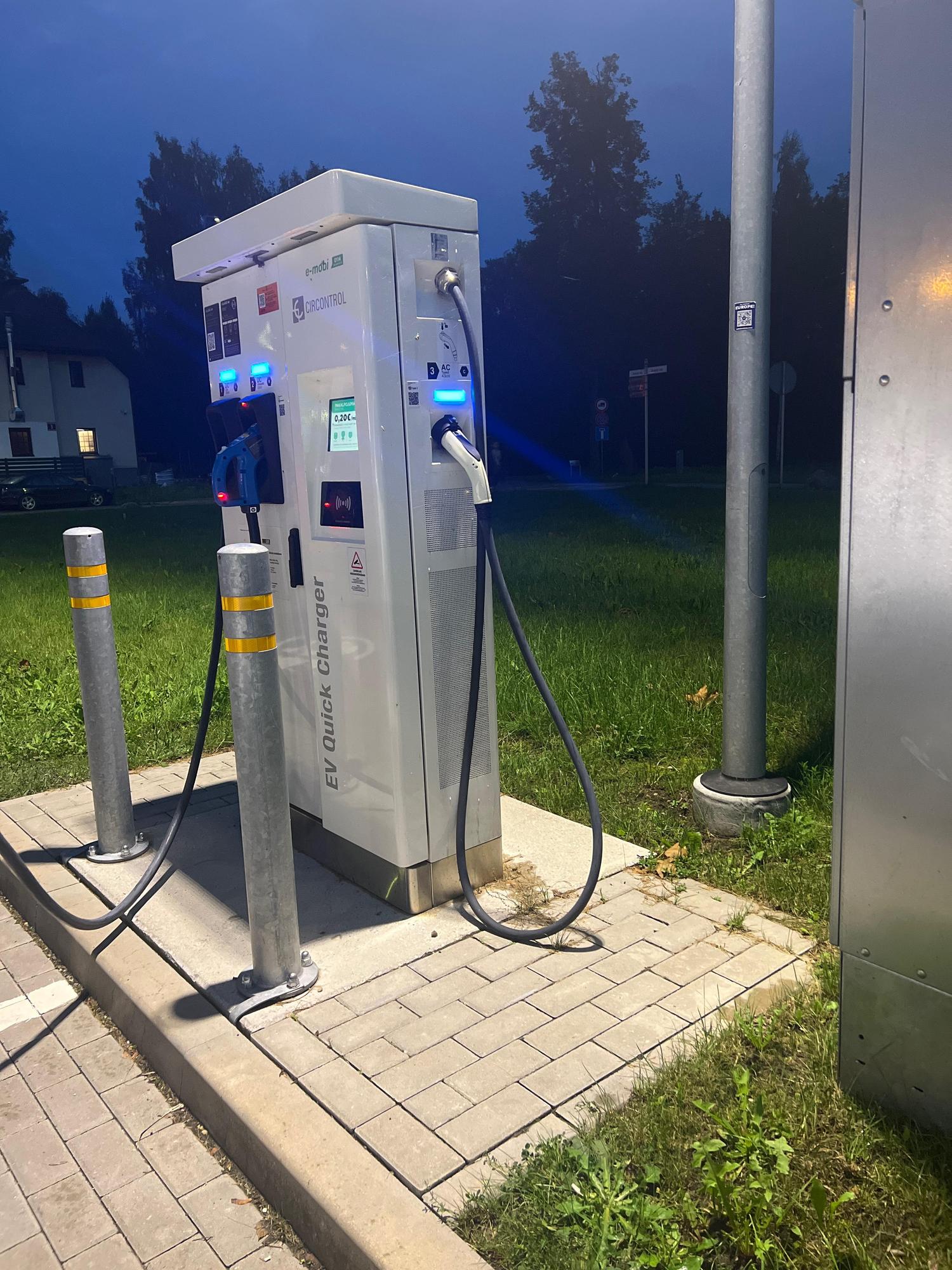 Salaspils Z1C | e-mobi | Salaspils, Salaspils novads | EV Station