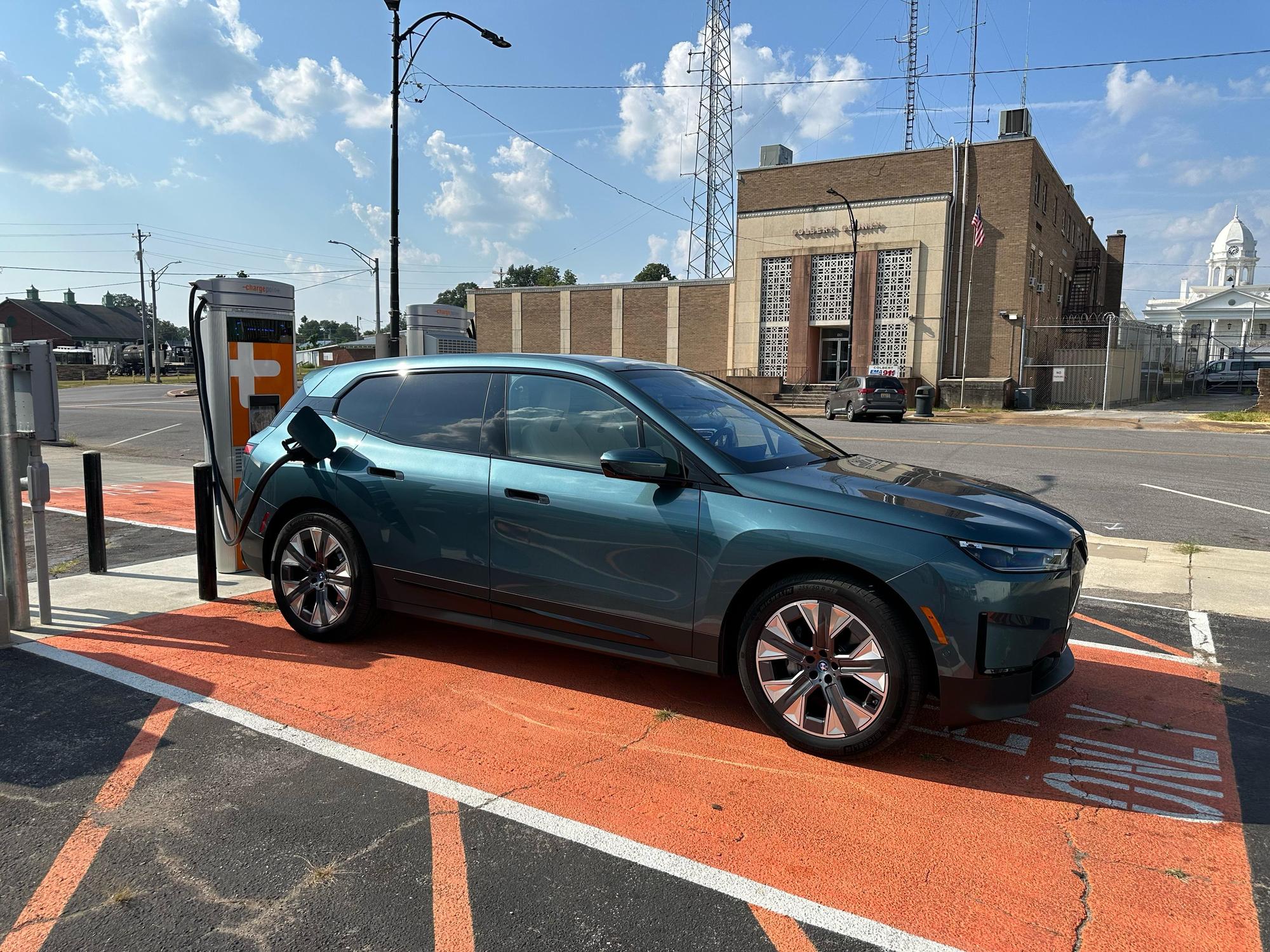 ChargePoint DC Fast Charger - Downtown Tuscumbia | Tuscumbia, AL | EV ...