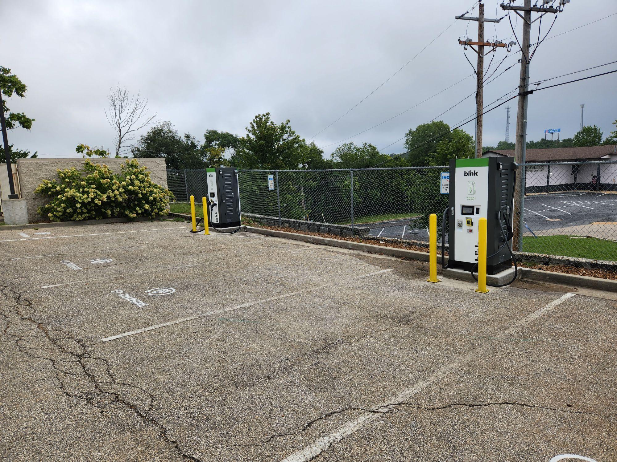 IHOP | Rolla, MO | EV Station