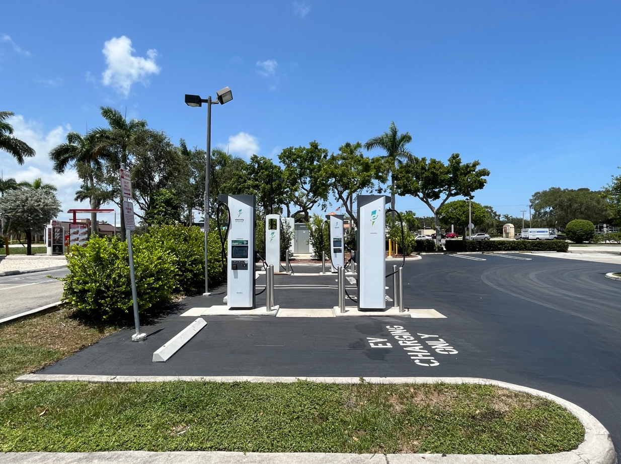 Target | Delray Beach, FL | EV Station