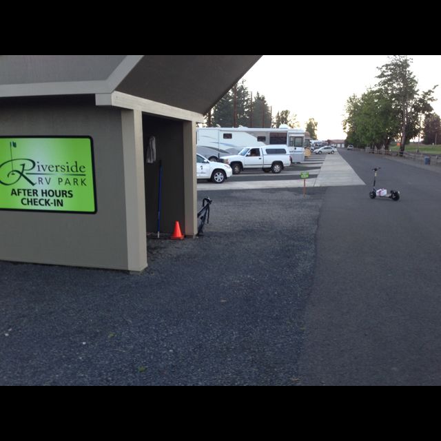 Riverside Golf Course & RV Park | Chehalis, WA | EV Station