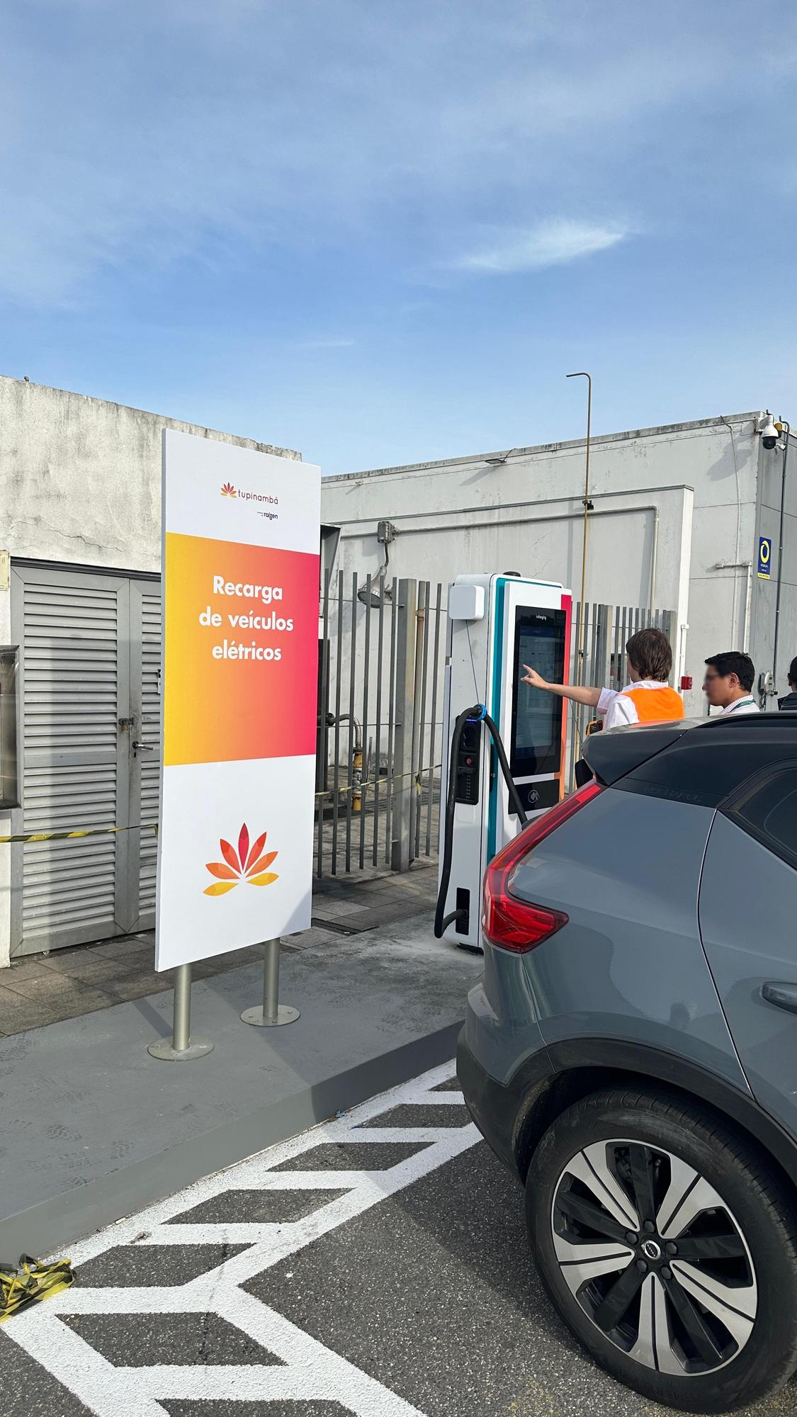 [150kW] Shell Recharge | Posto Angeloni Porto Belo | BR-101, KM 156,5 ...