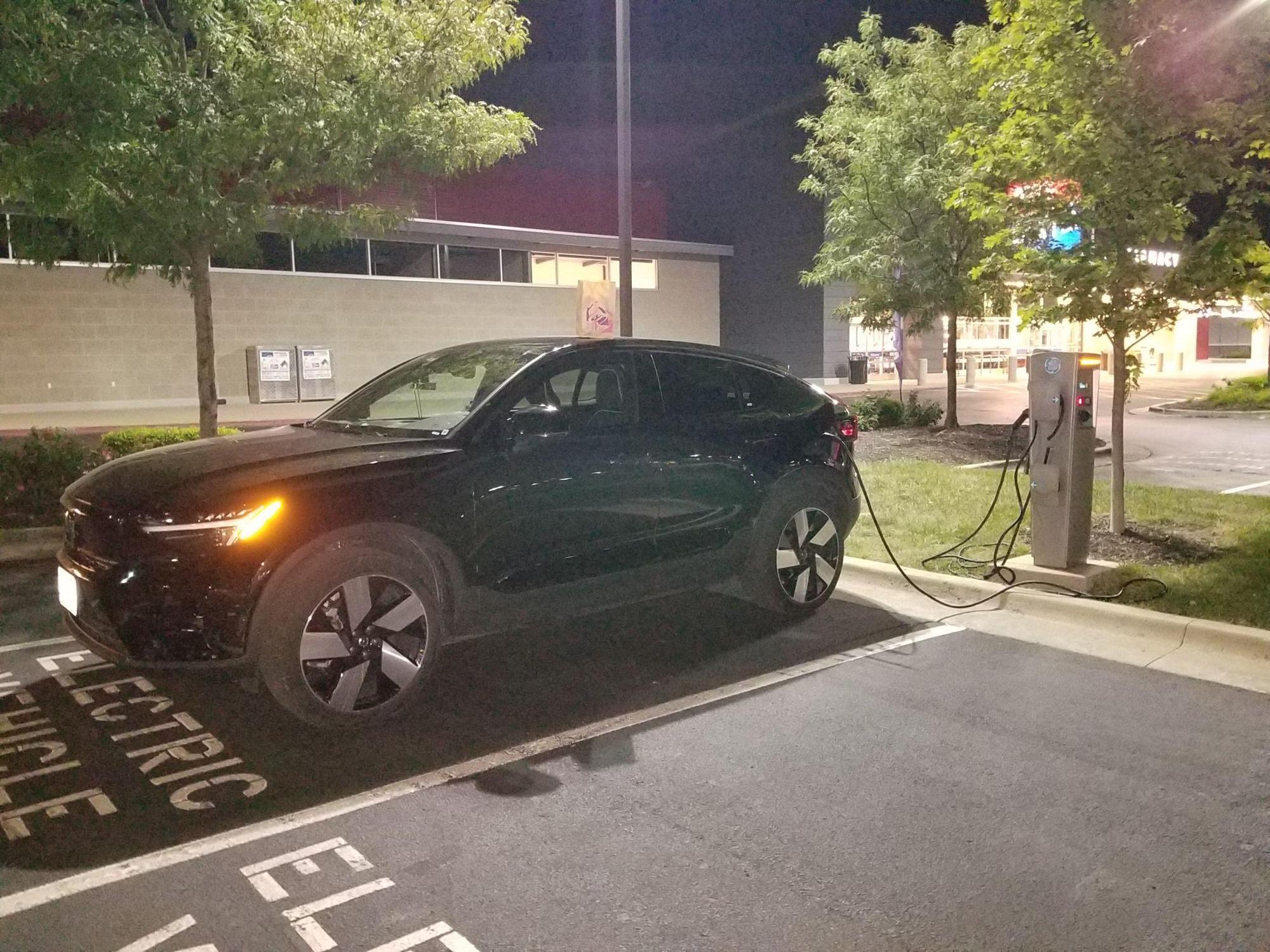 Price Chopper Kansas City | KCMO, MO | EV Station