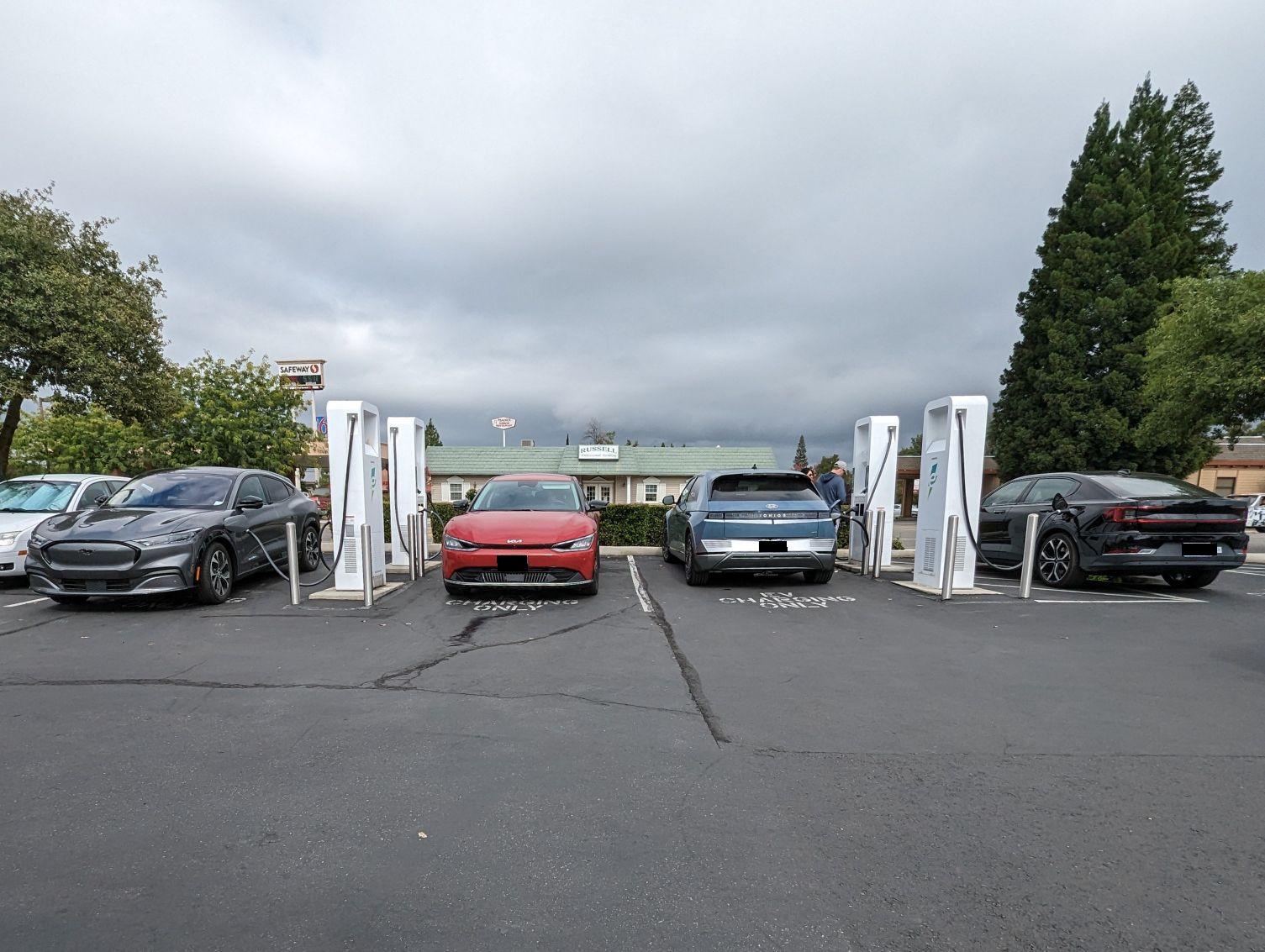 Safeway Anderson | Anderson, CA | EV Station
