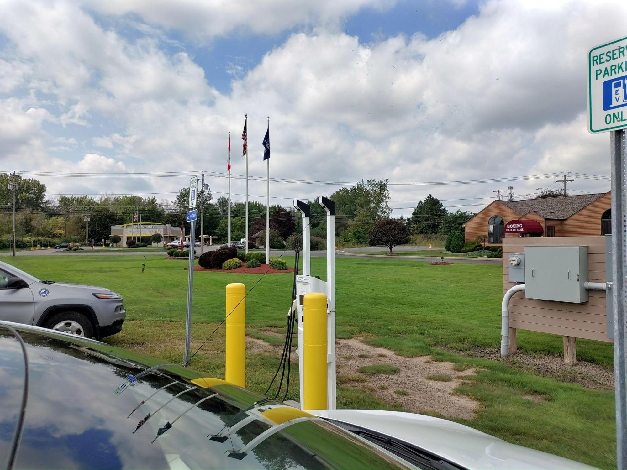 Exit 34 (Canastota) New York Thruway Park and Ride | Canastota, NY | EV ...