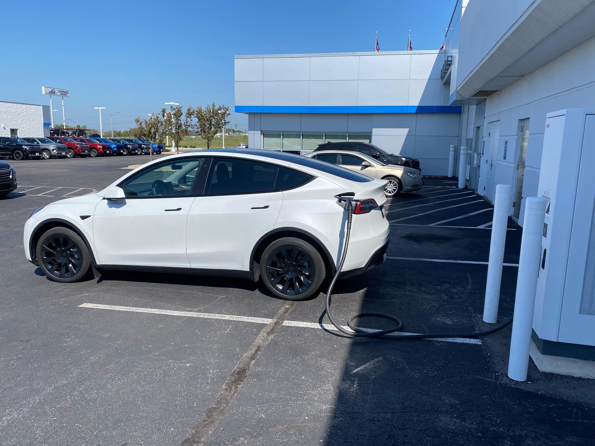 GM - Bergstrom Chevrolet Cadillac | Appleton, WI | EV Station