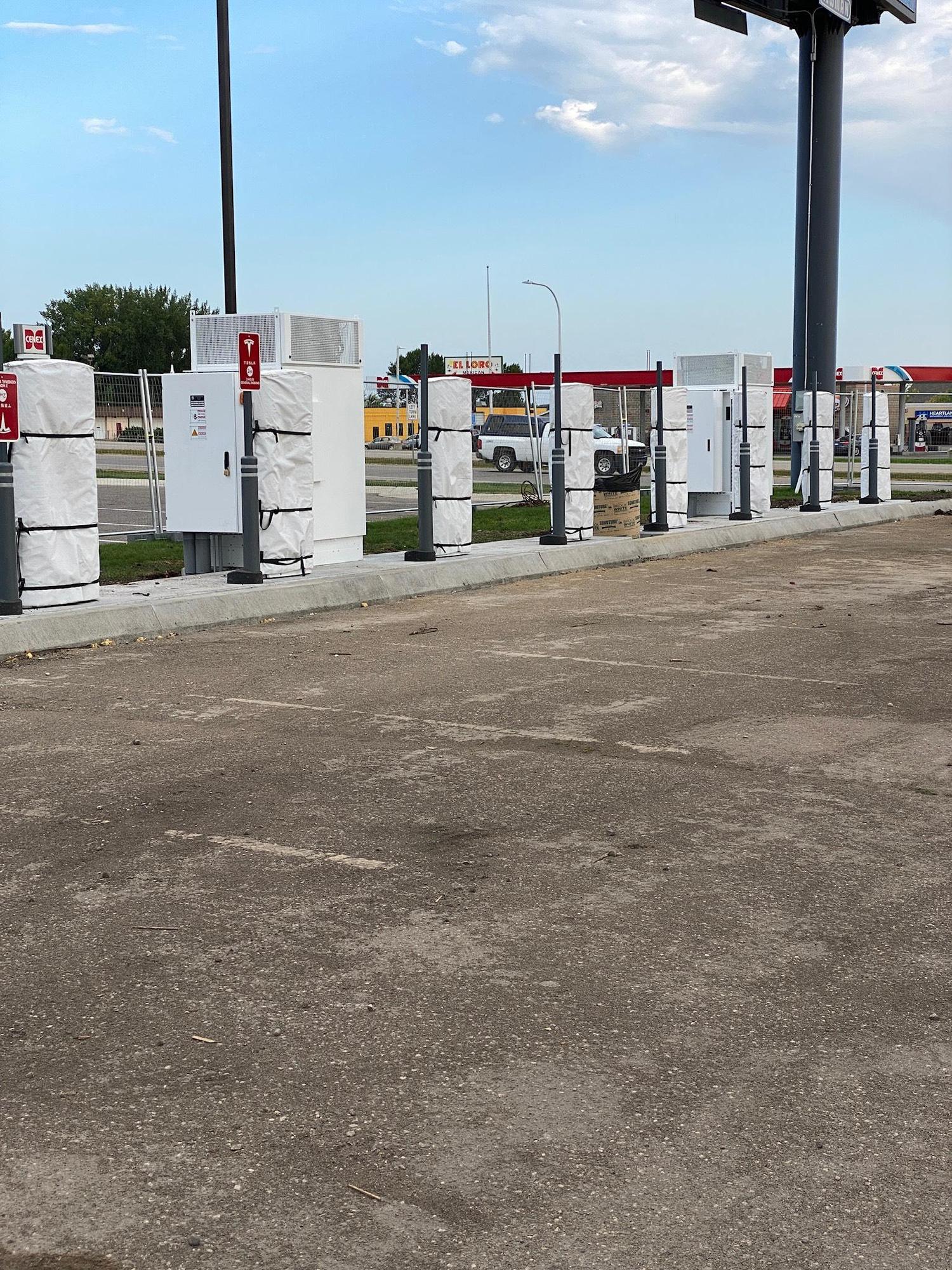 Perkins Restaurant & Bakery (1) | Fergus Falls, MN | EV Station