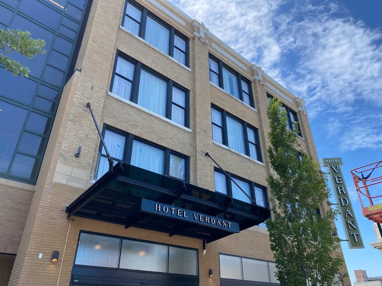 Hotel Verdant | Racine, WI | EV Station