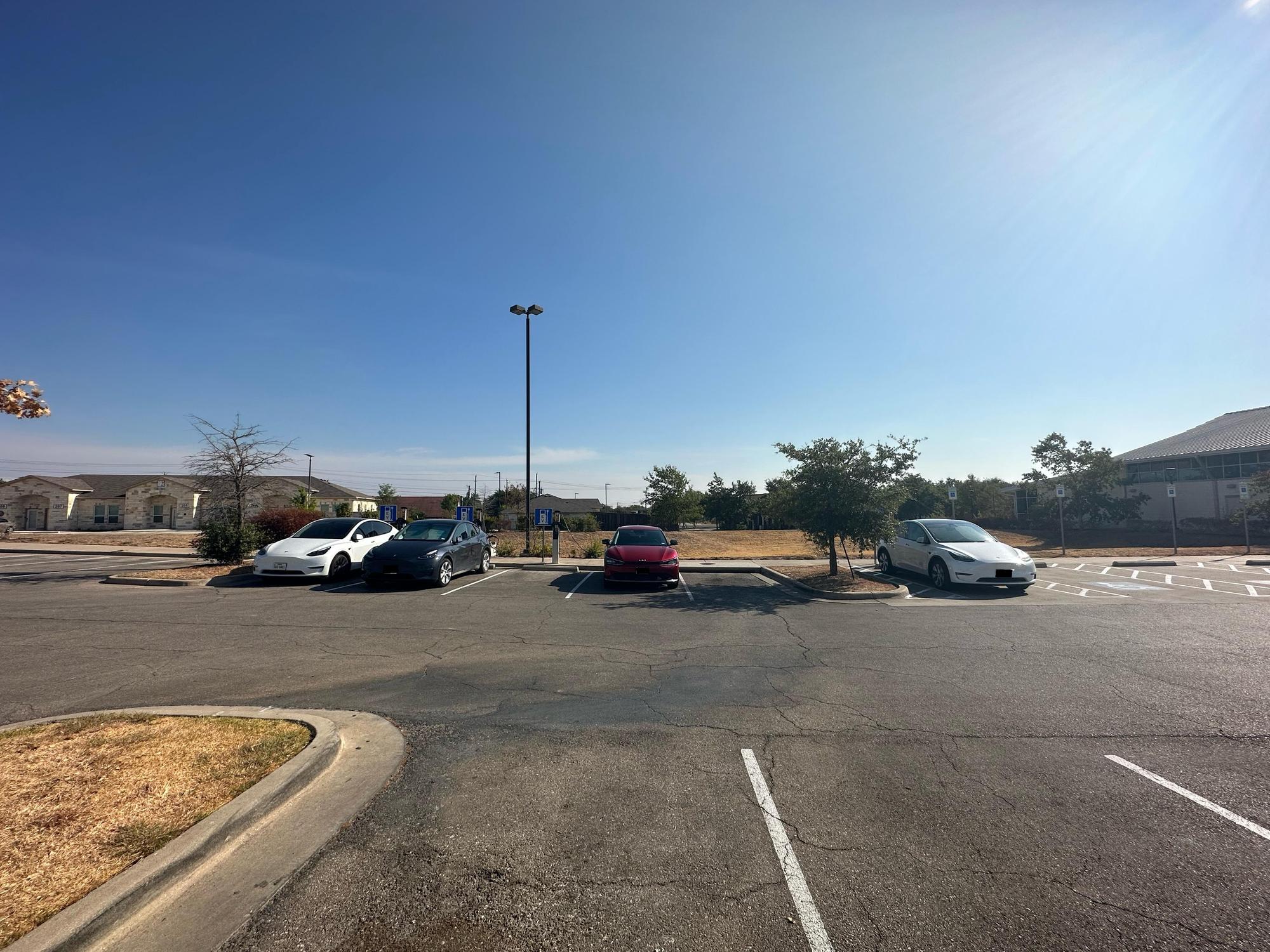 Pflugerville Public Library | Pflugerville, TX | EV Station