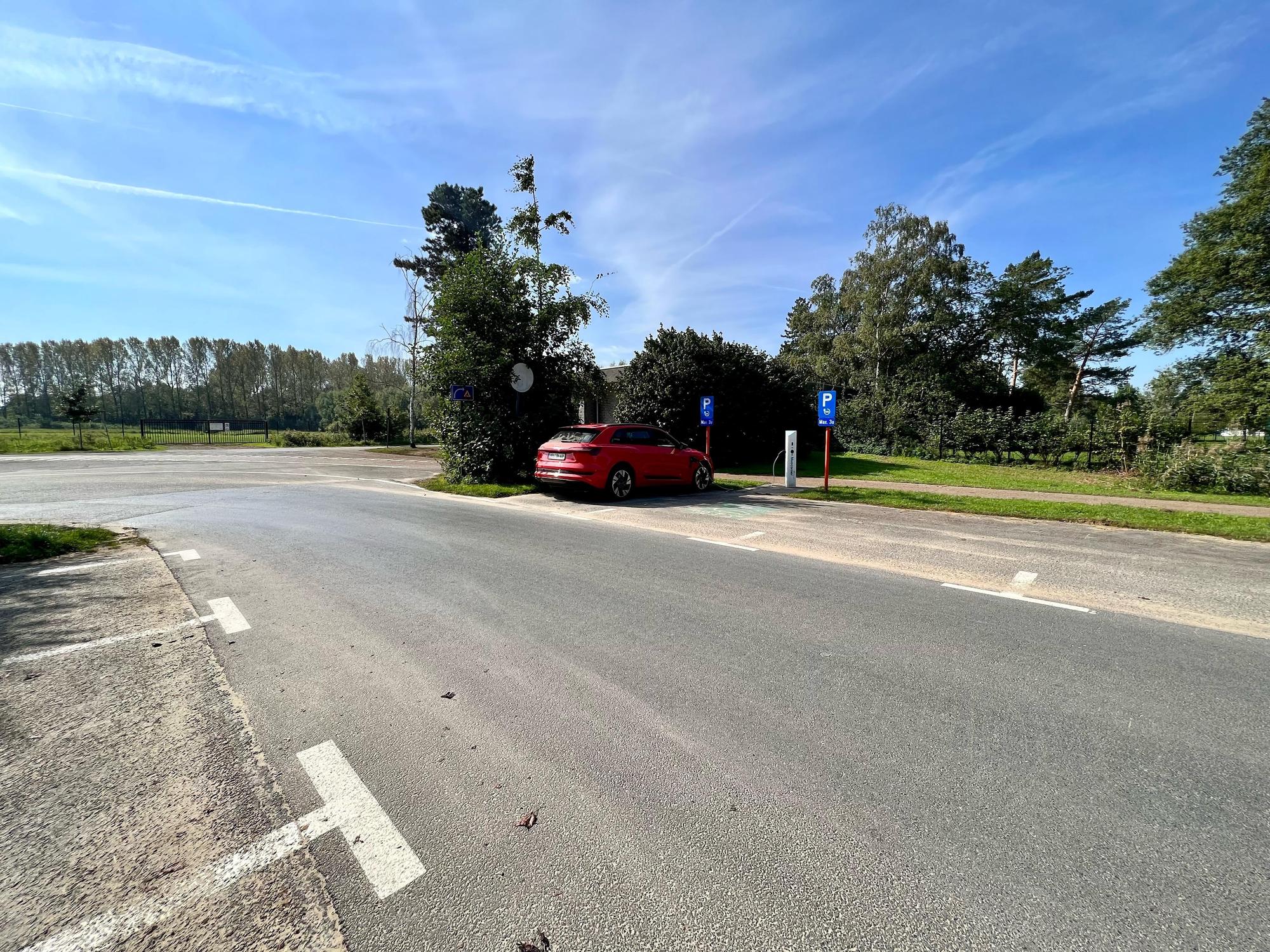 Zwembad Puyenbroeck | Wachtebeke, Vlaams Gewest | EV Station