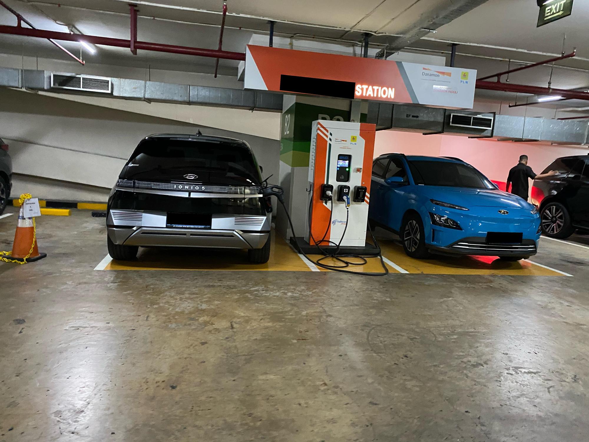 Menara Bank Danamon B2 | Menara Bank Danamon | EV Station