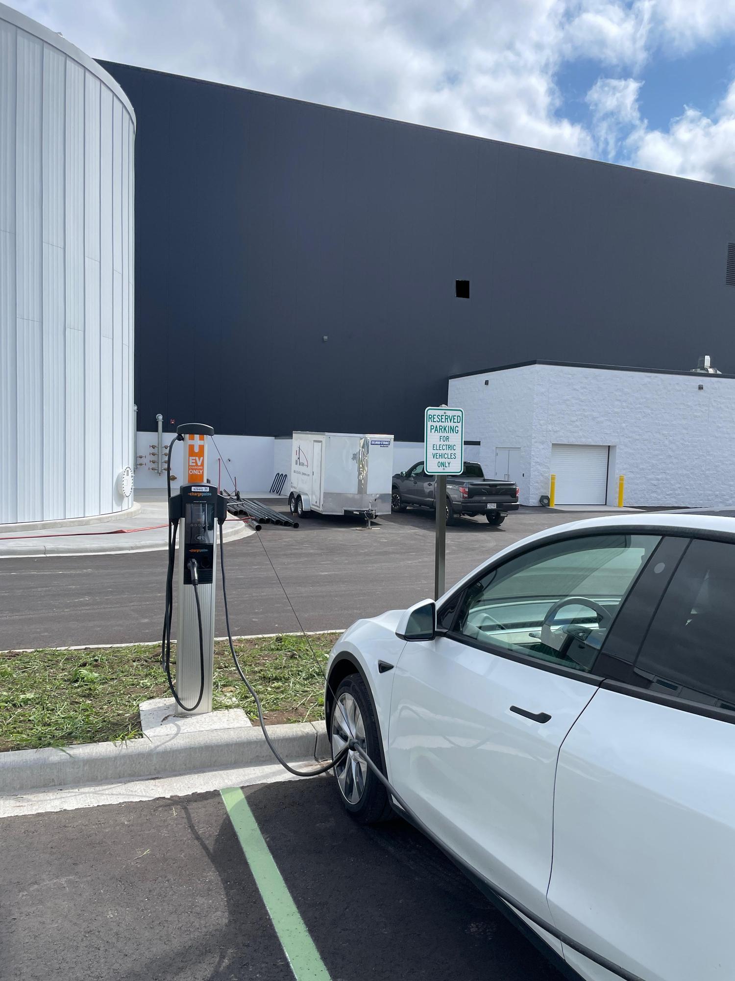 Gulfstream | Appleton, WI | EV Station