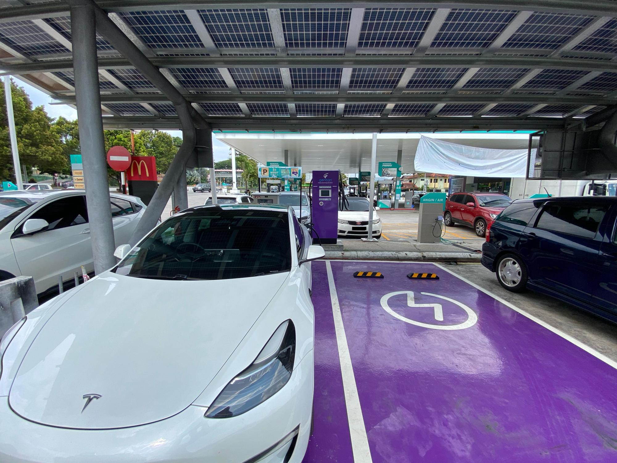 Gentari | Petronas Jalan Kolam Ayer Lama JKAL [60kW max] | Ampang ...