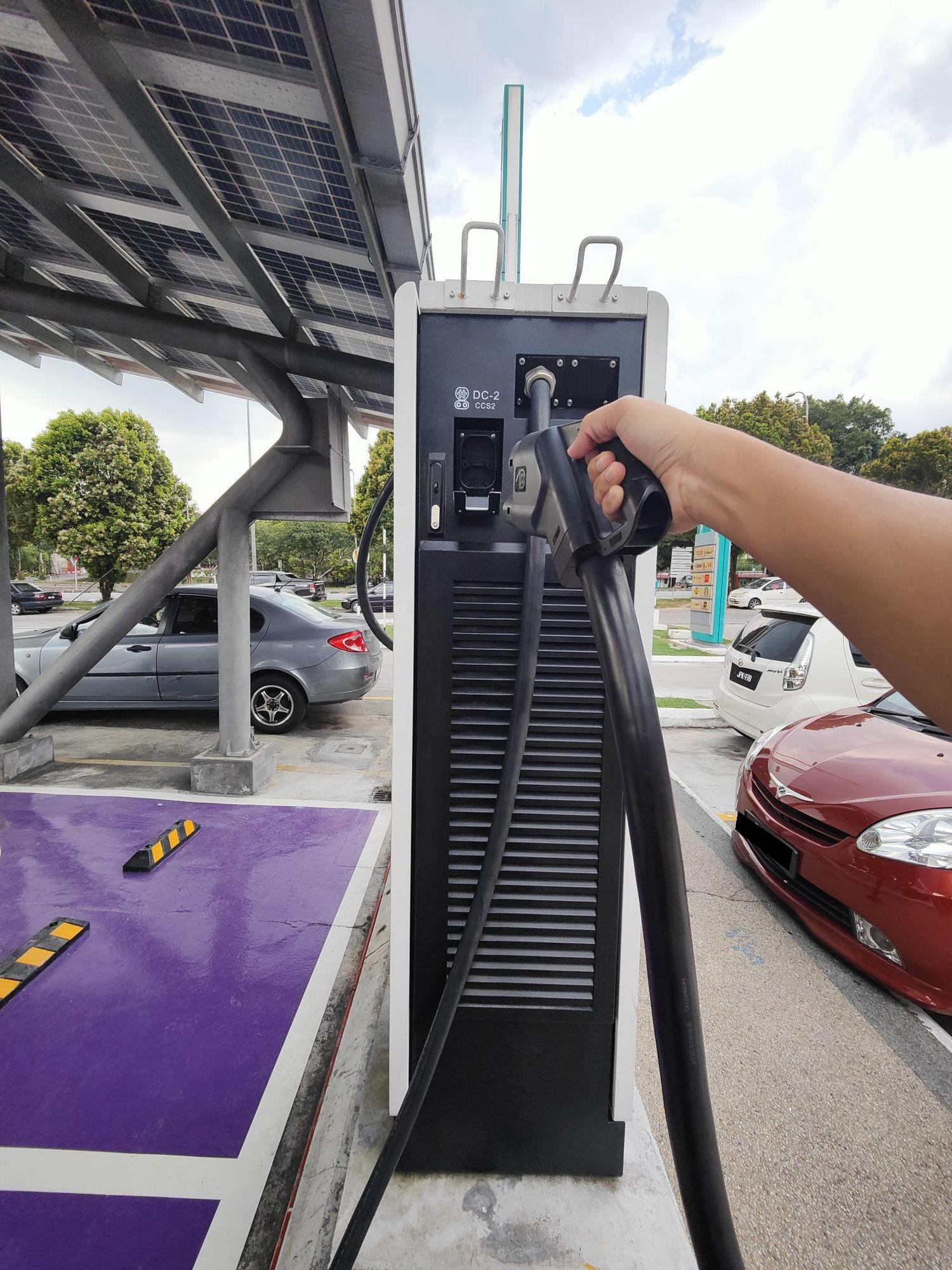 Gentari | Petronas Jalan Kolam Ayer Lama JKAL [60kW max] | Ampang ...