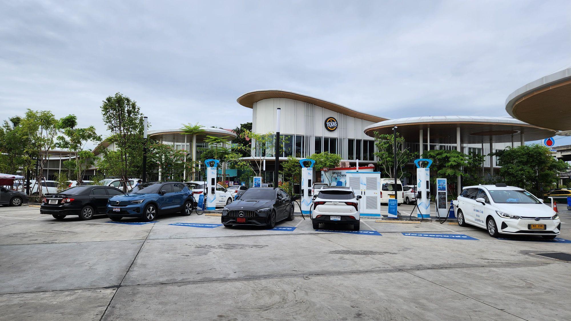 PTT Station Flagship Vibhavadi Rangsit 62 | 599 Vibhavadi Rangsit, Khwaeng Talat Bang Khen, Khet ...