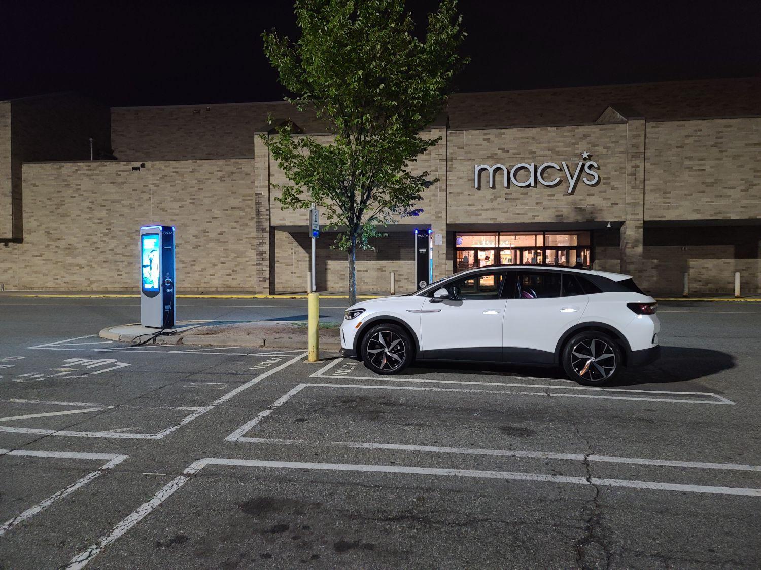 Woodbridge Center - Macy's | Woodbridge Township, NJ | EV Station