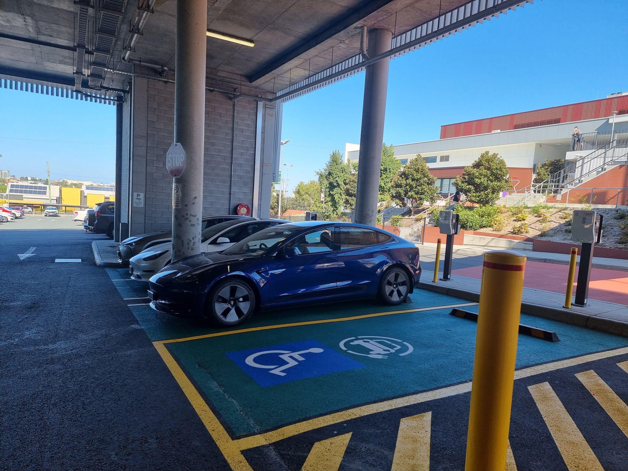 Nissan Arena Car Park | Nathan, QLD | EV Station