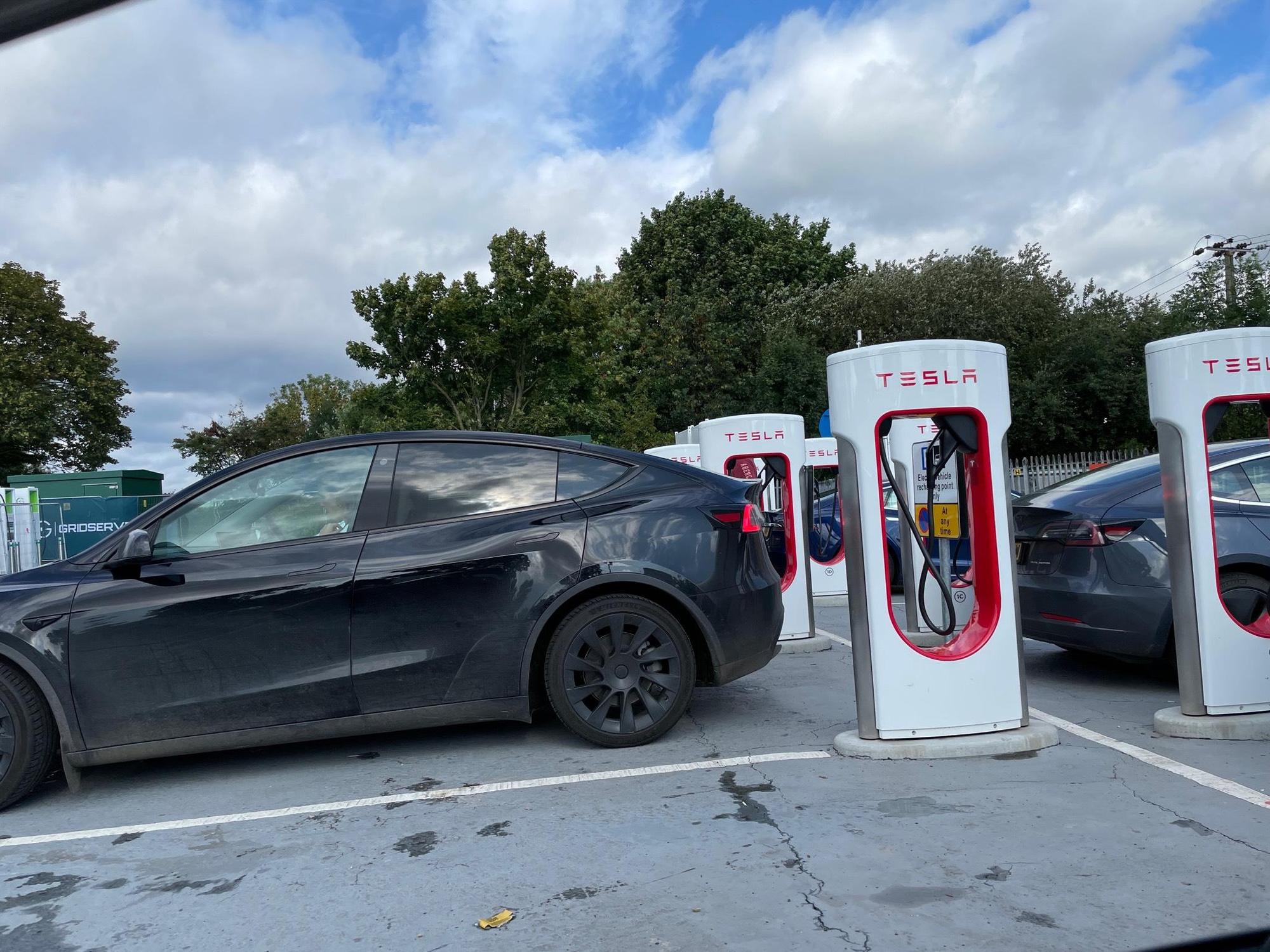 Moto Ferrybridge (2) | Ferrybridge Services/Cattlelaith Lane ...