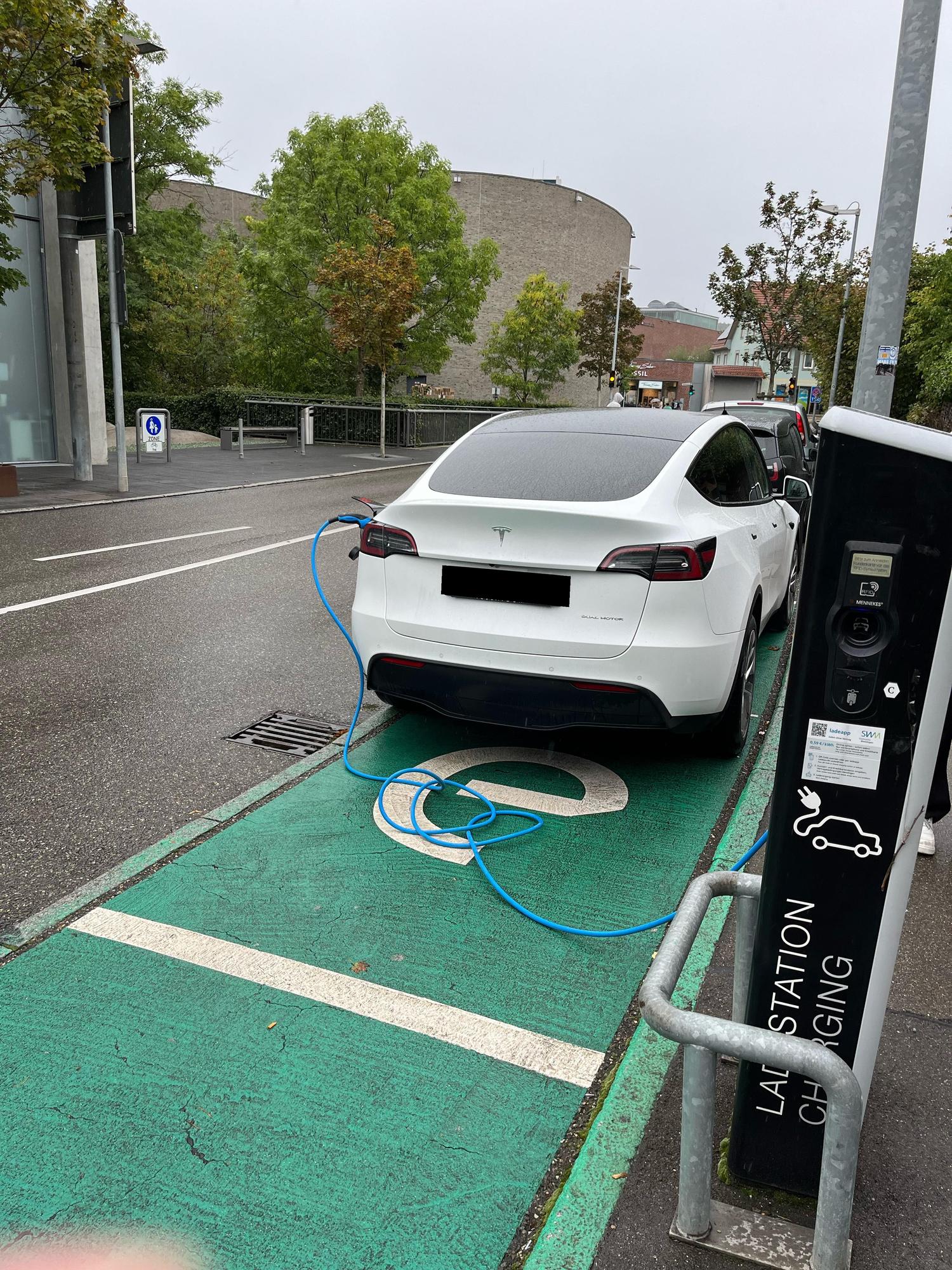 Metzingen | Metzingen, BW | EV Station