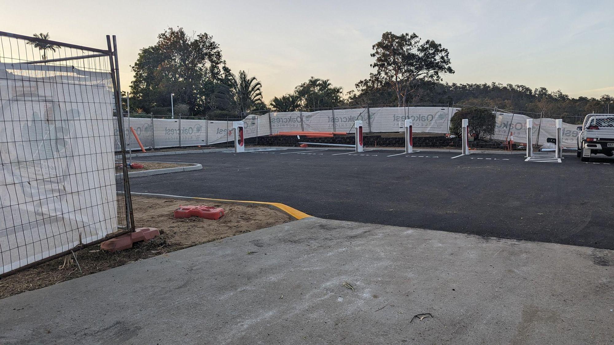 Comfort Hotel Parklands Calliope | Calliope, QLD | EV Station