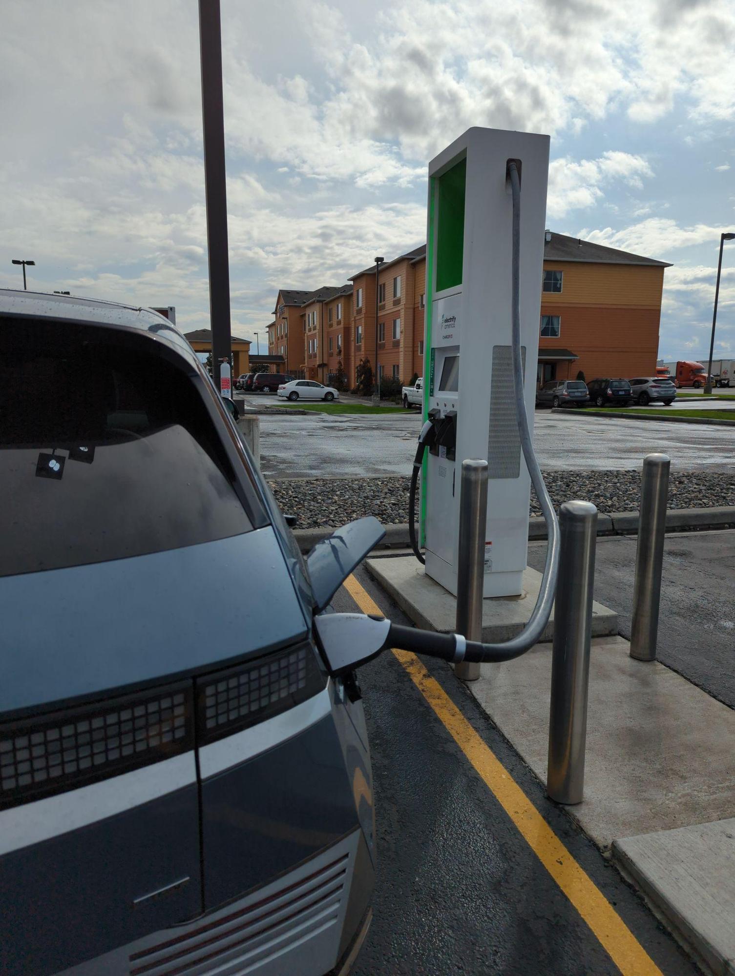 Space Age Fuel | Hermiston, OR | EV Station