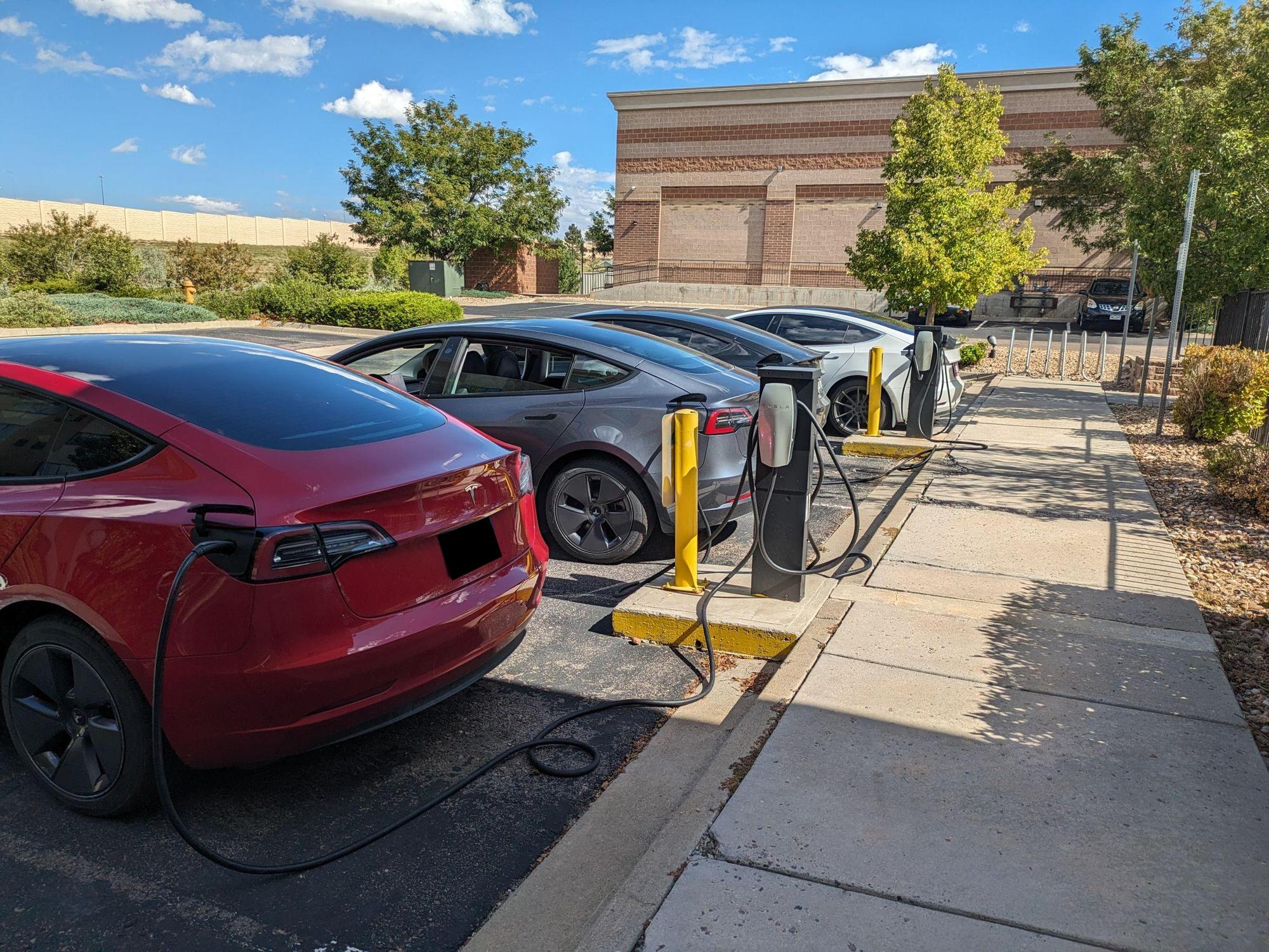 Element Denver Park Meadows | Lone Tree, CO | EV Station