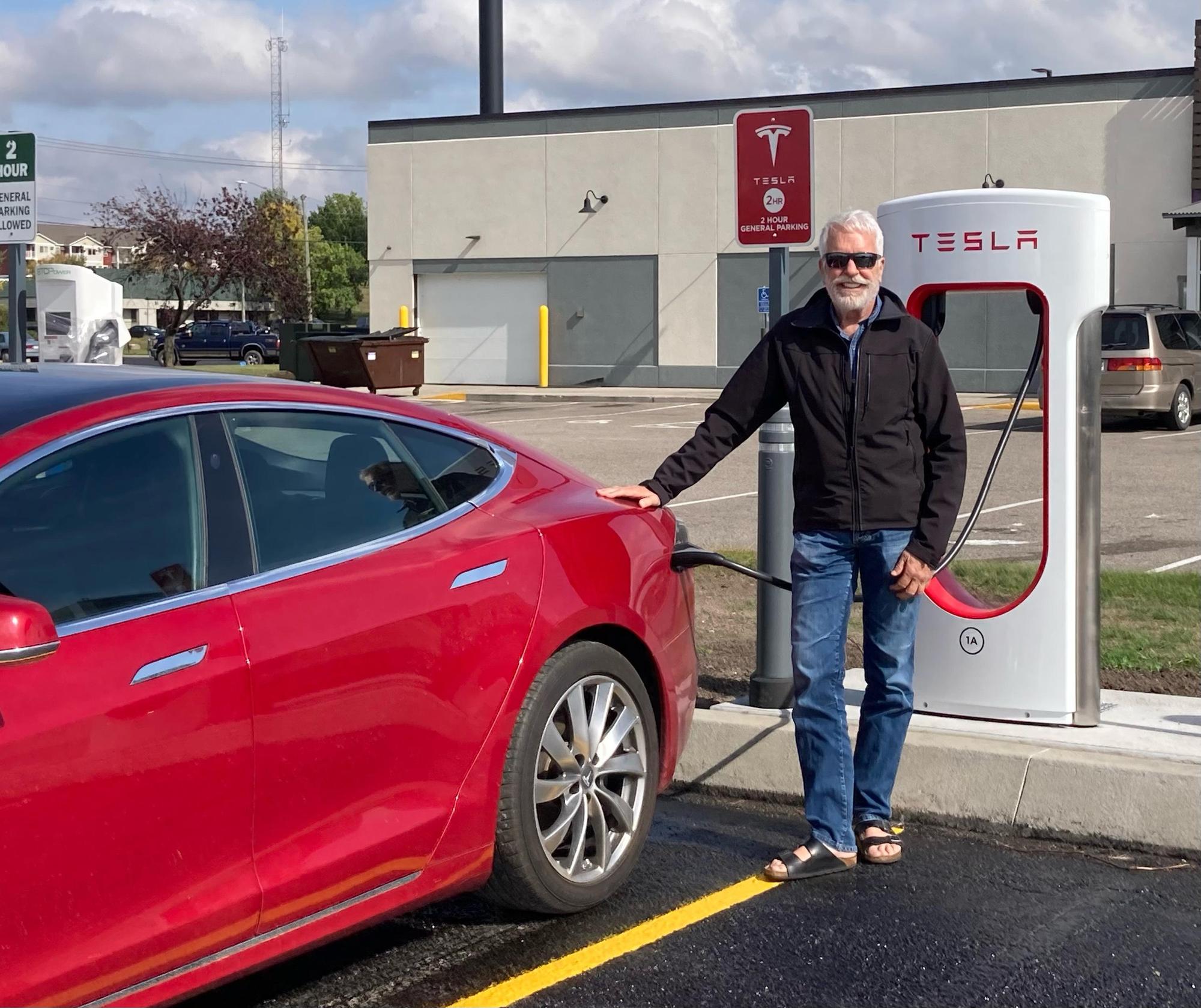 Perkins Restaurant & Bakery (1) | Fergus Falls, MN | EV Station