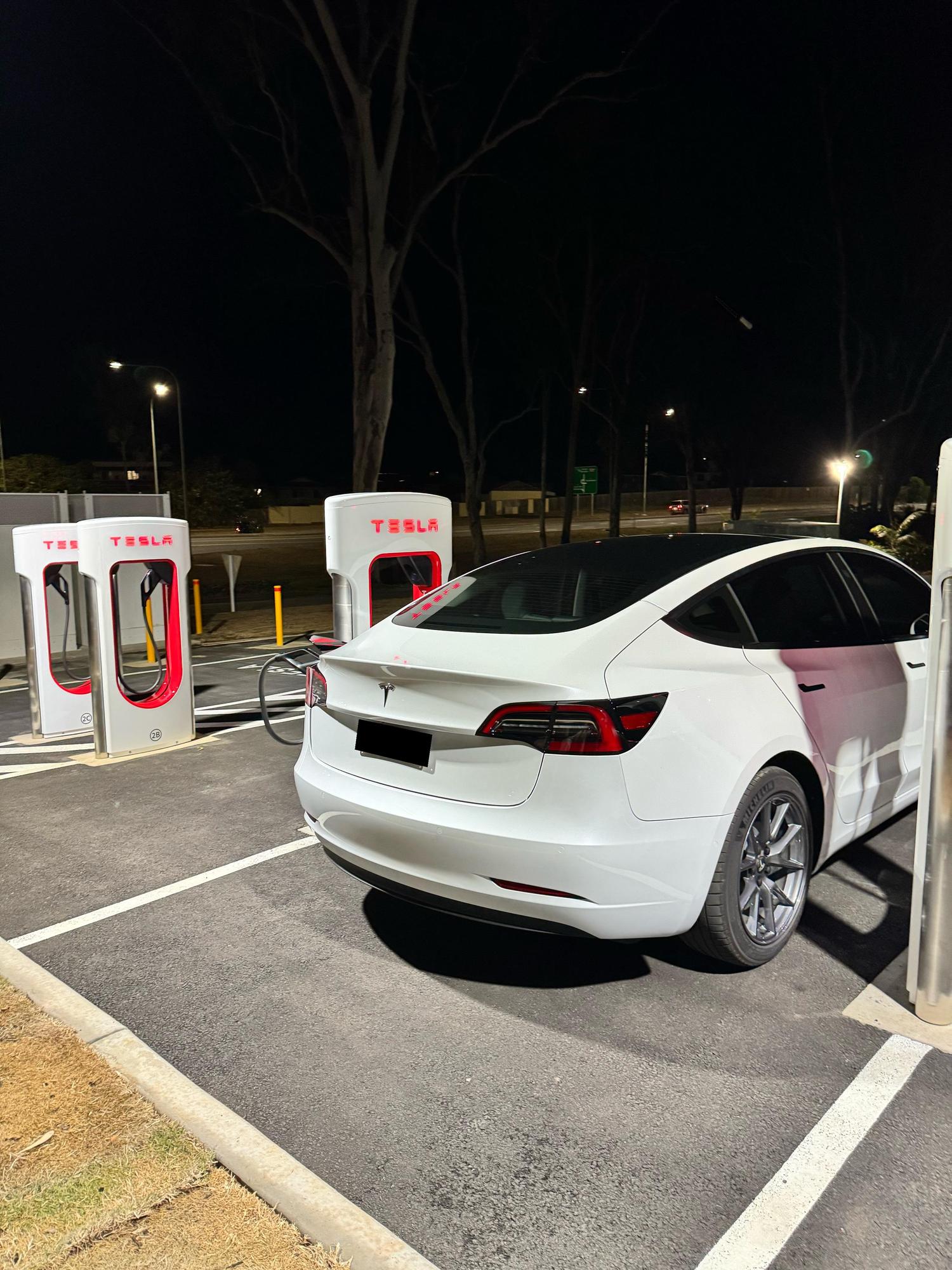 Comfort Hotel Parklands Calliope | Calliope, QLD | EV Station