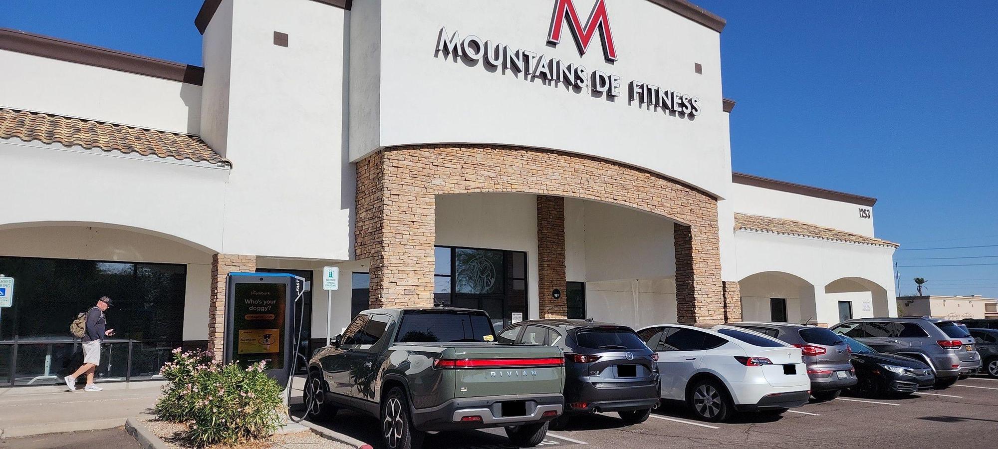 Mountain View Plaza - Mountainside Fitness Mesa | Mesa, AZ | EV Station