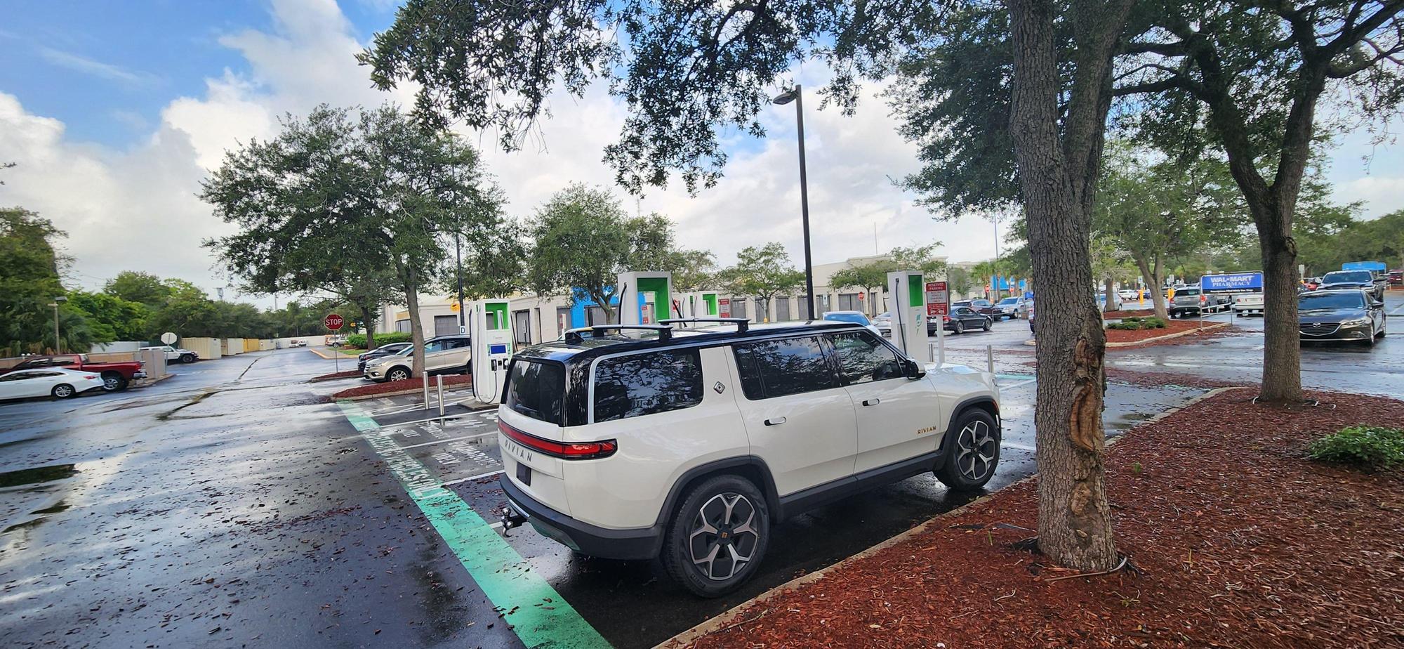 Walmart Supercenter | Ormond Beach, FL | EV Station