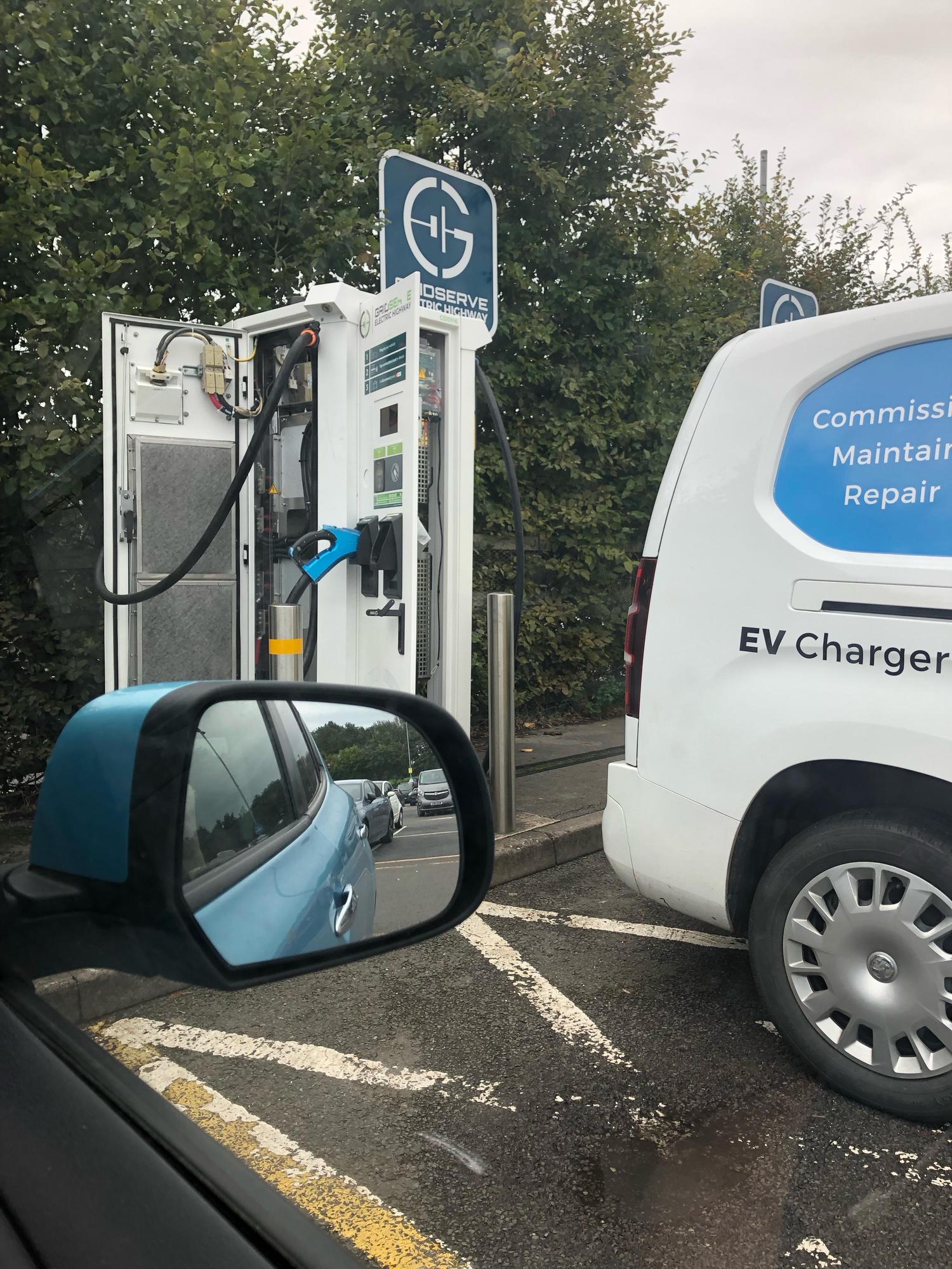 Knutsford Northbound Services M6 (1) | Moto Services, M6 Motorway (N ...