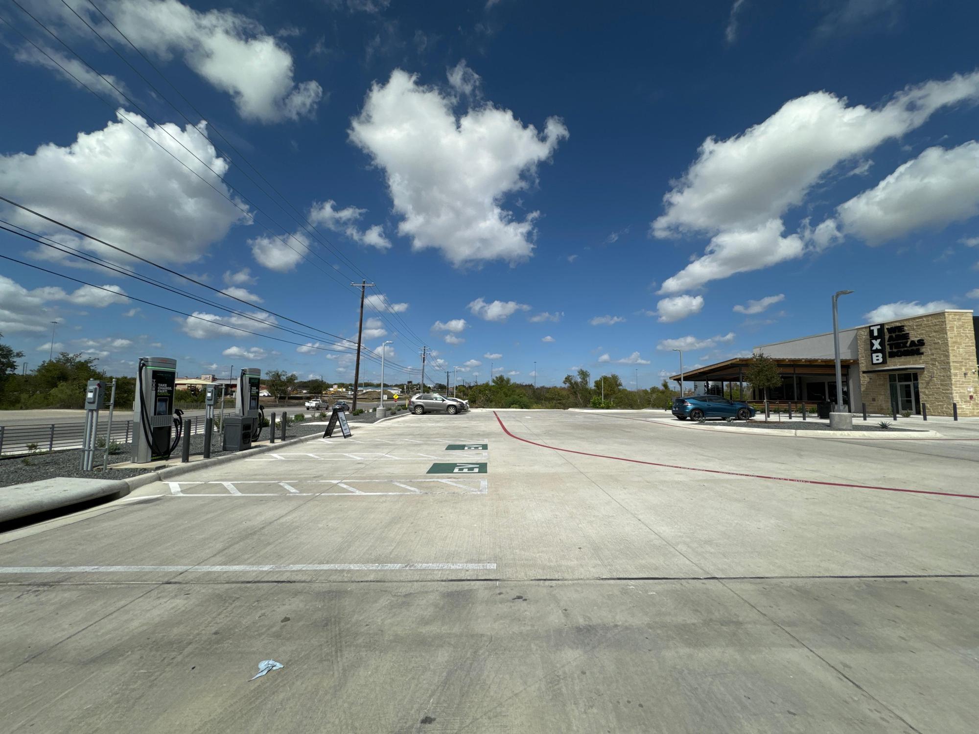 TXB - Kyle | Kyle, TX | EV Station