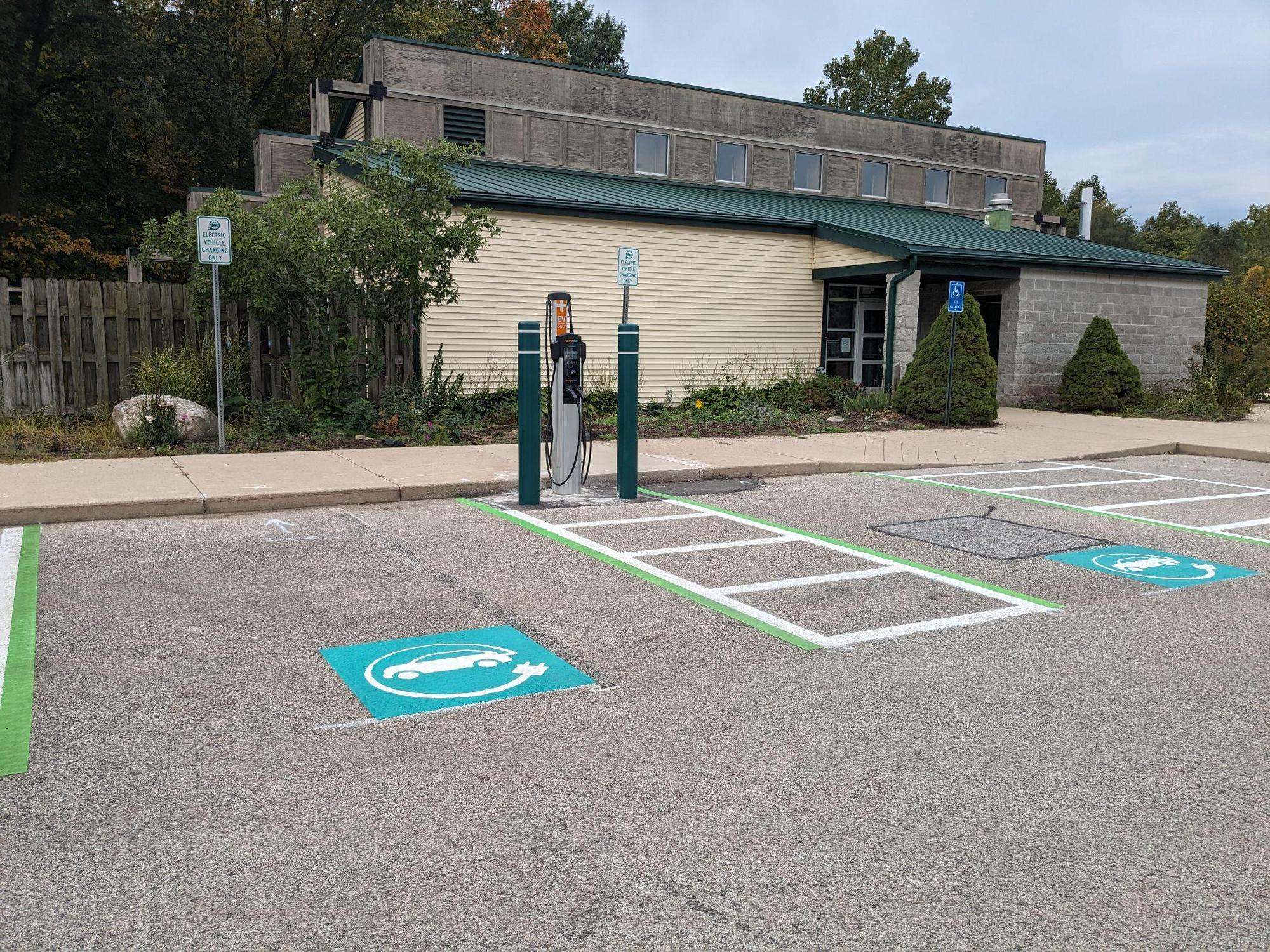 Rieth Interpretive Center | Goshen, IN | EV Station